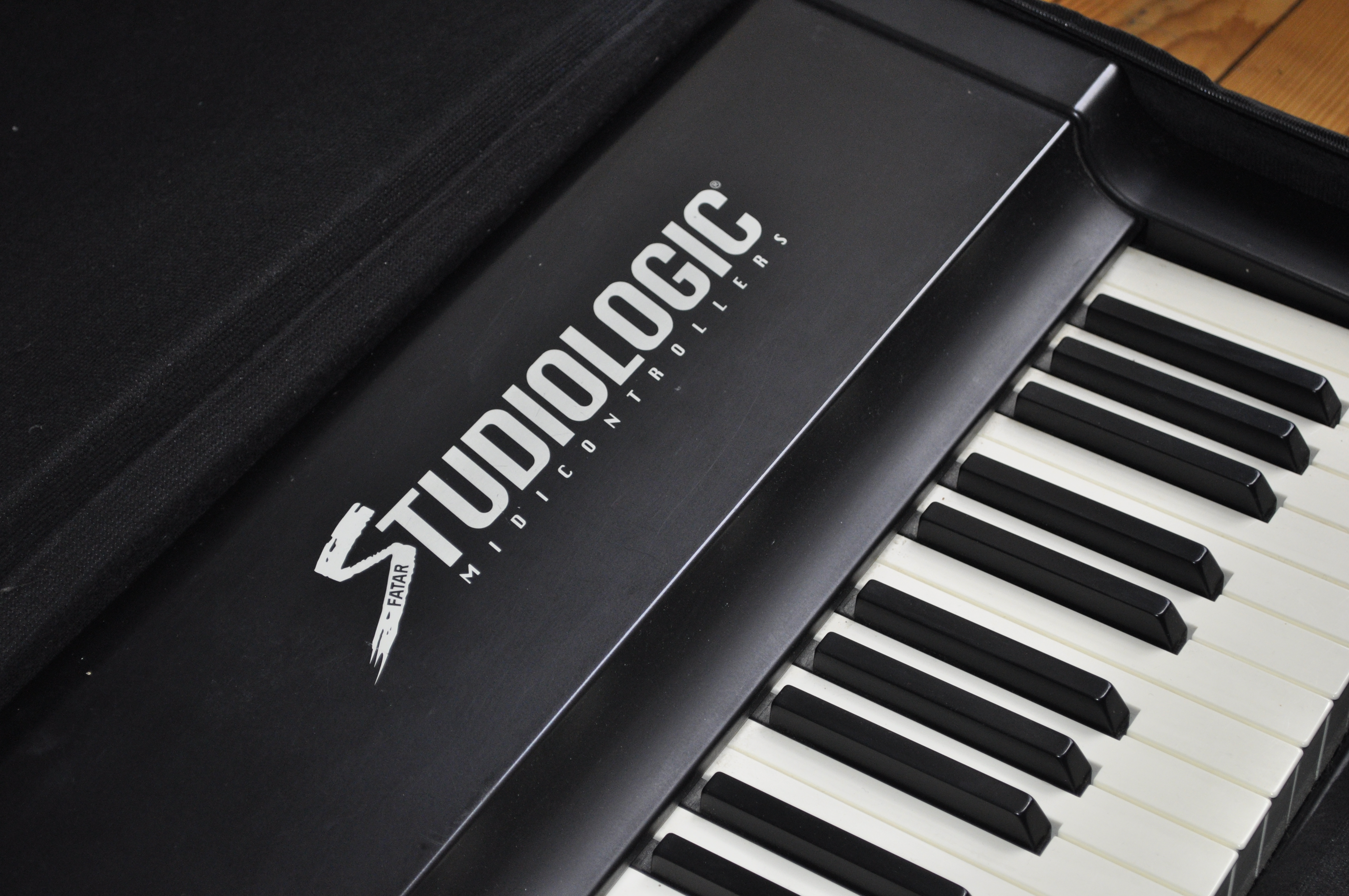 Fatar / Studiologic SL-990 Pro - Audiofanzine