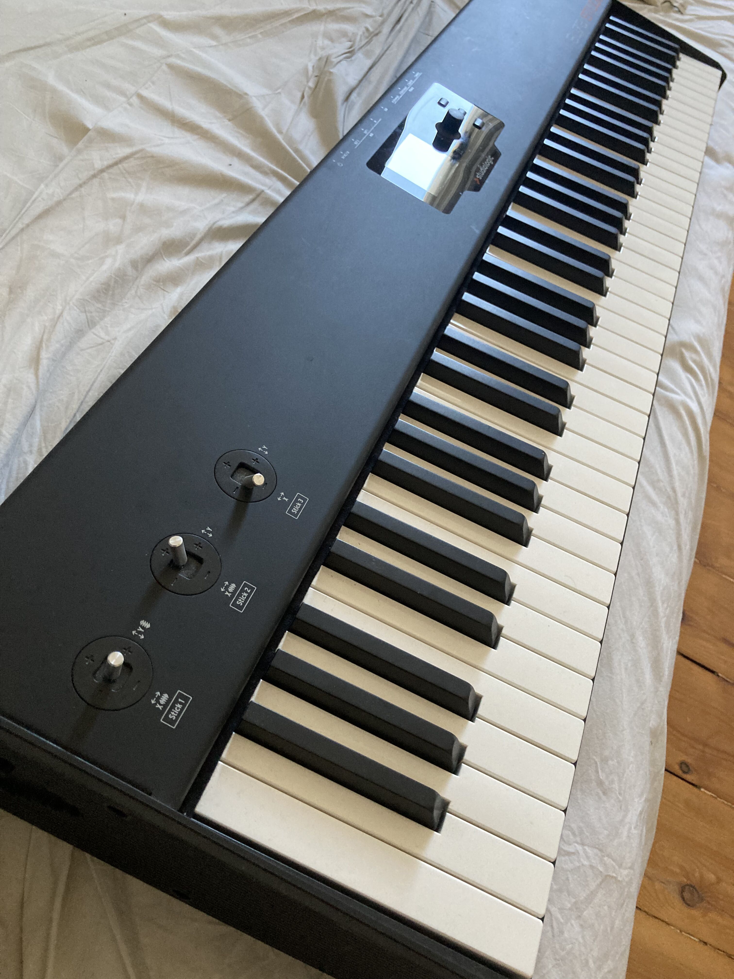 SL73 Studio - Fatar / Studiologic SL73 Studio - Audiofanzine