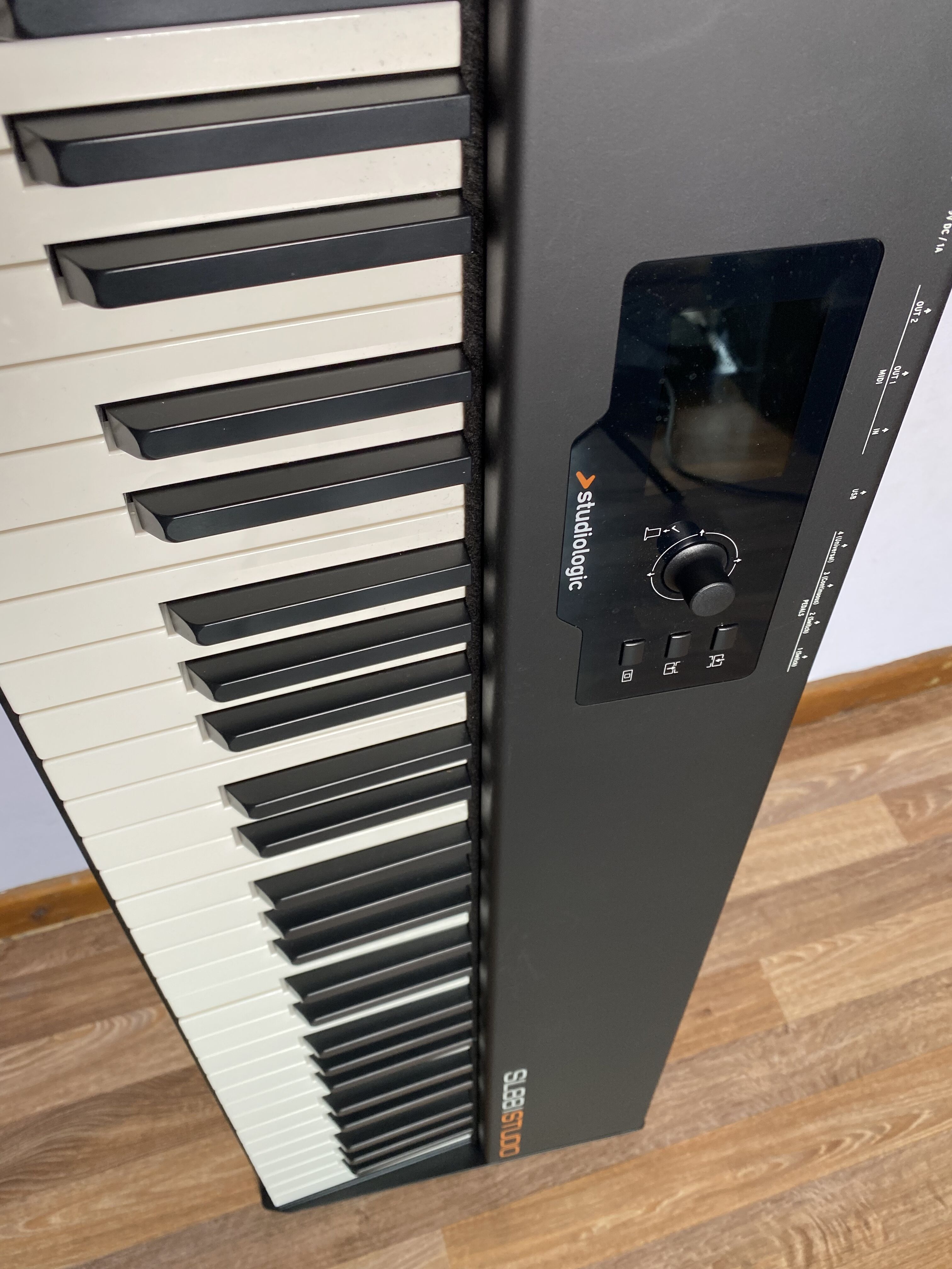 SL88 Studio - Fatar / Studiologic SL88 Studio - Audiofanzine