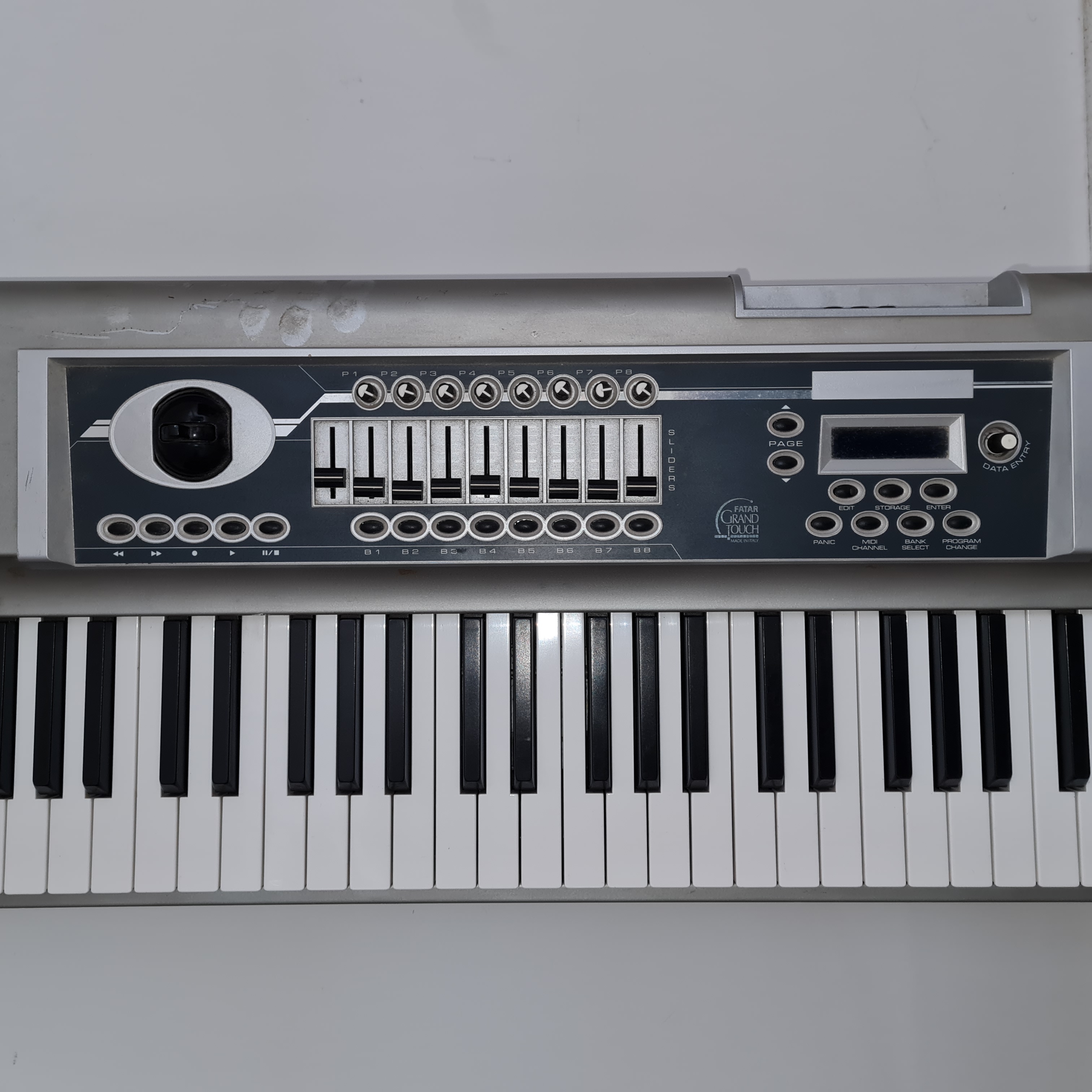 VMK-188 plus - Fatar / Studiologic VMK-188 plus - Audiofanzine