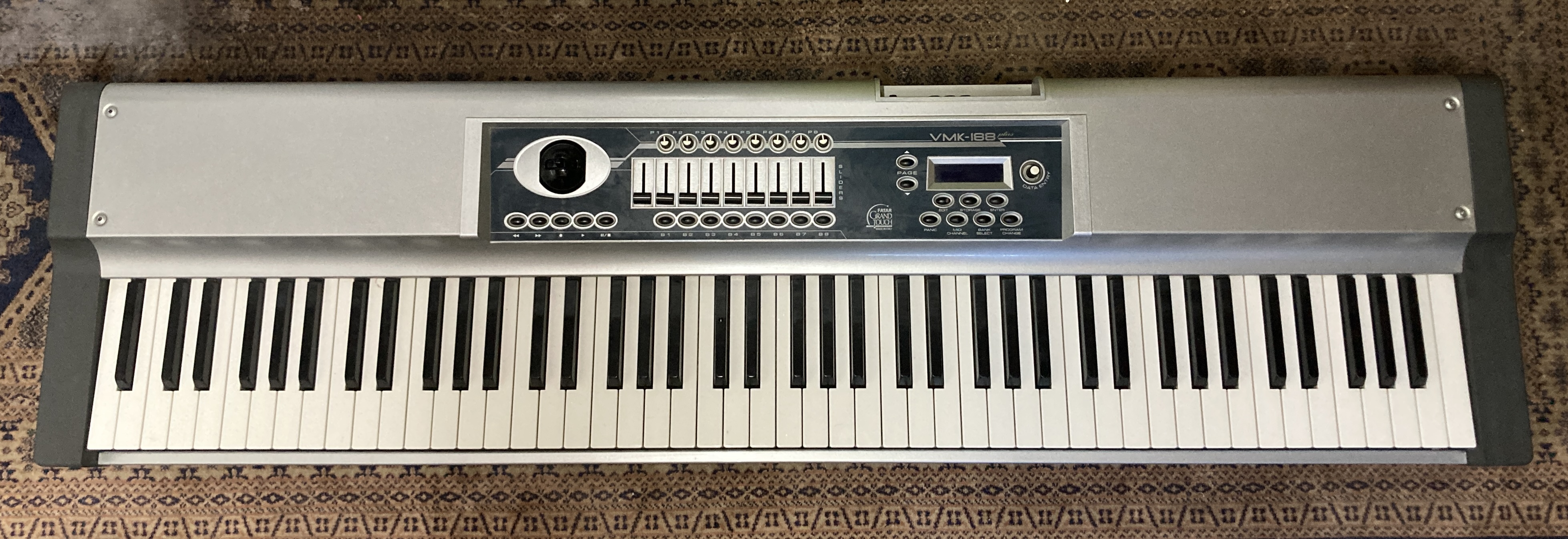 VMK-188 plus - Fatar / Studiologic VMK-188 plus - Audiofanzine