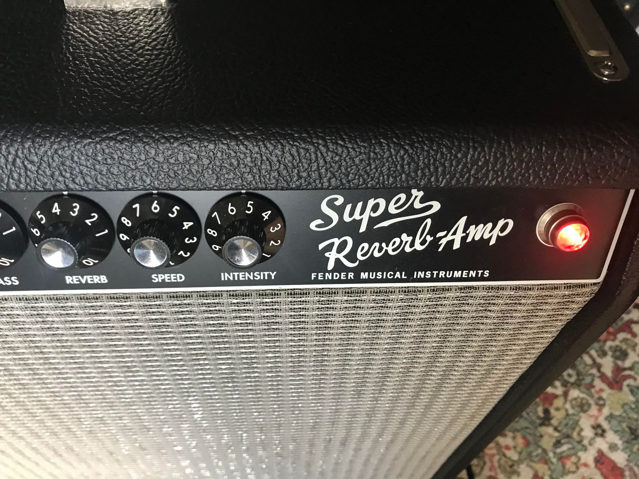 '65 Super Reverb [2001-Current] Fender - Audiofanzine