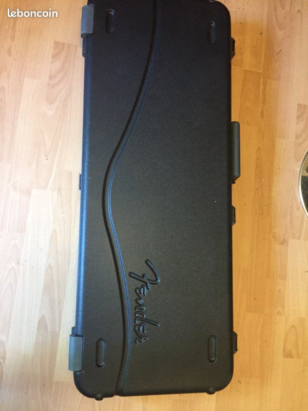 ABS Molded Strat/Tele Case - Fender ABS Molded Strat/Tele Case ...