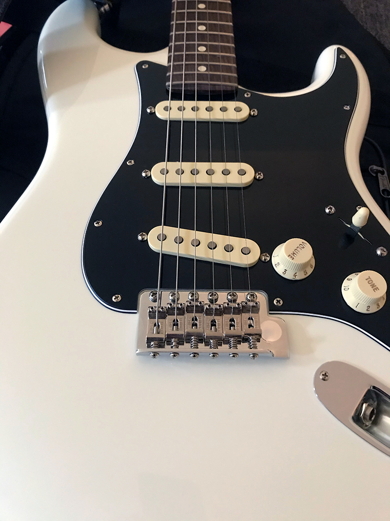 American Performer Stratocaster Fender - Audiofanzine