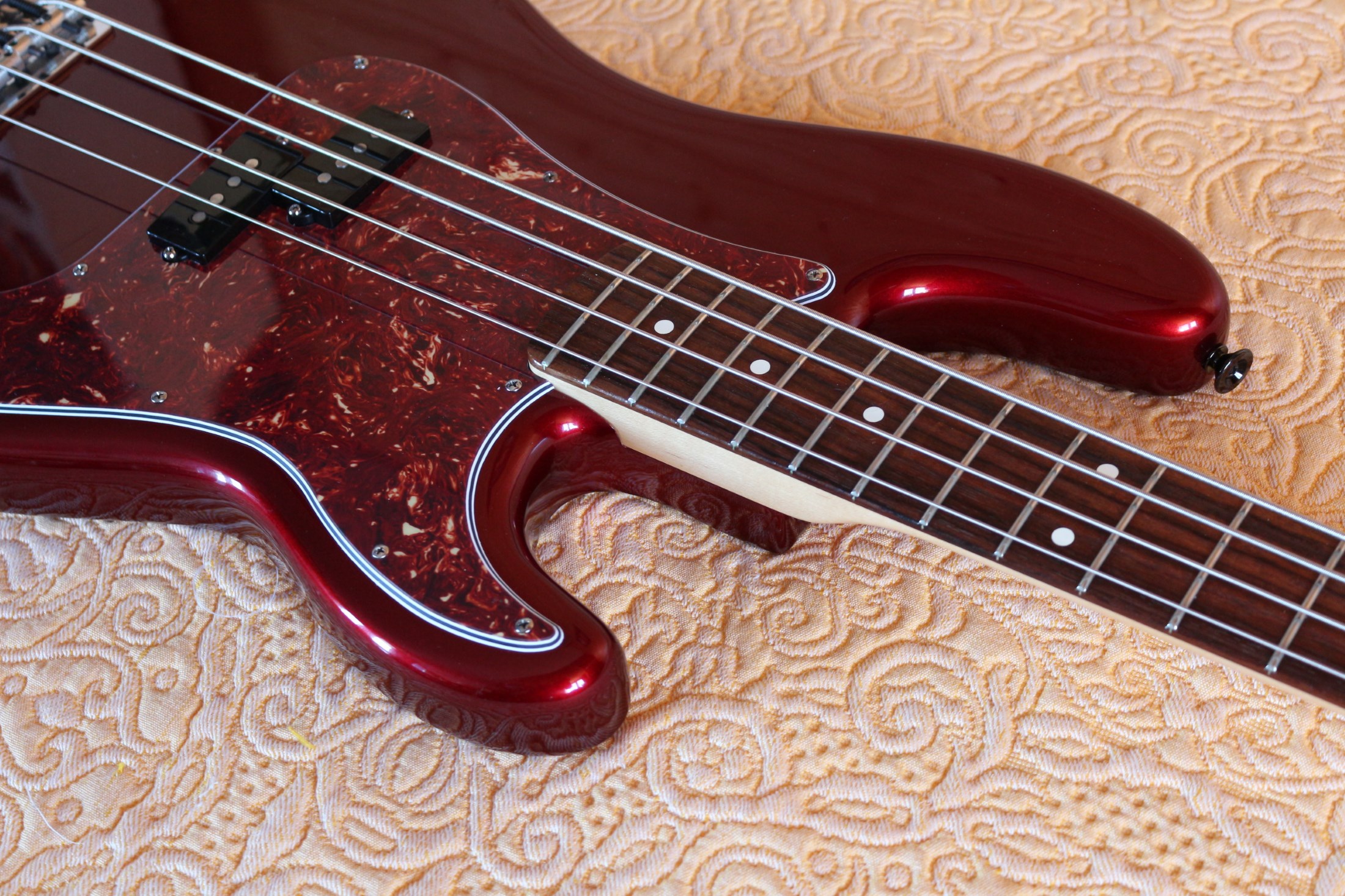 American Standard Precision Bass [2008-2012] Fender - Audiofanzine
