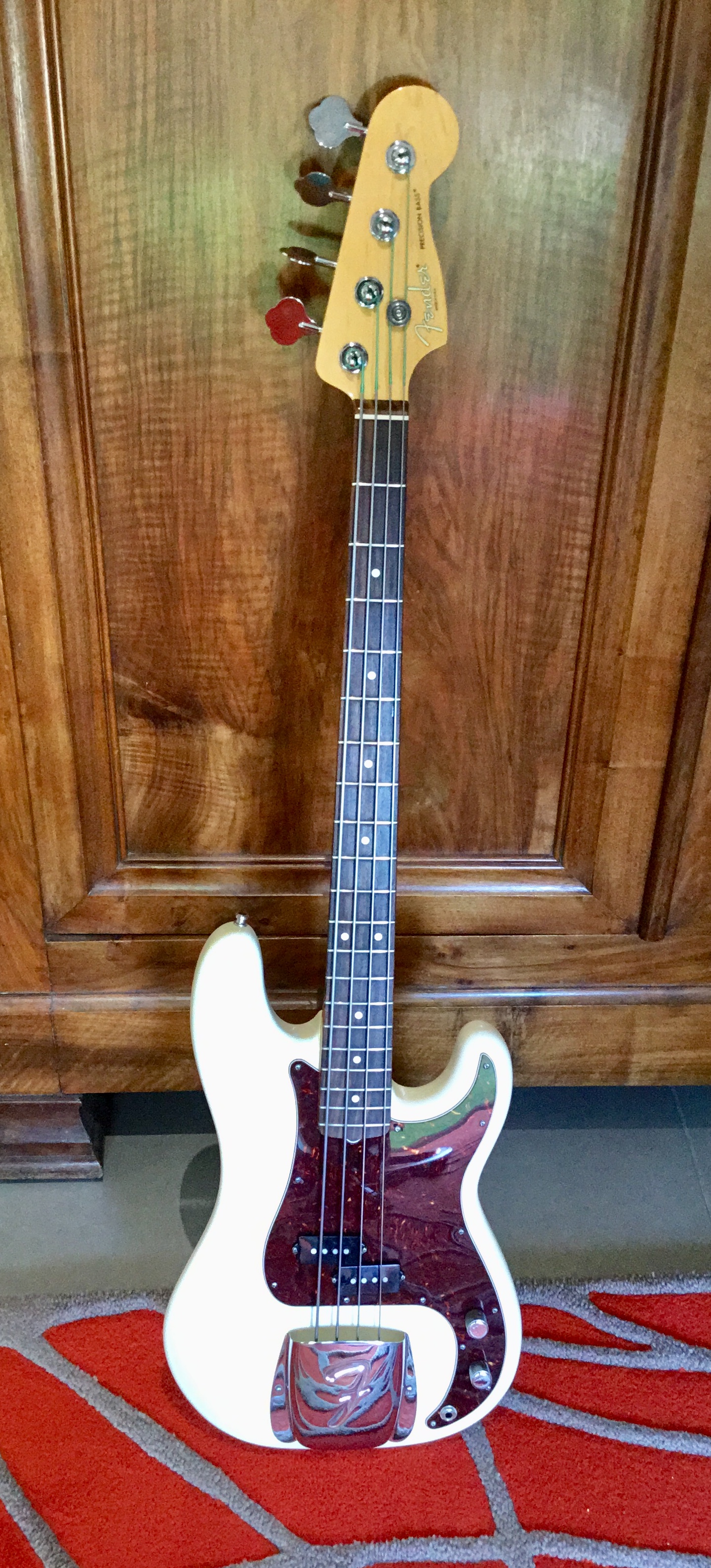 American Standard Precision Bass [2008-2012] Fender - Audiofanzine