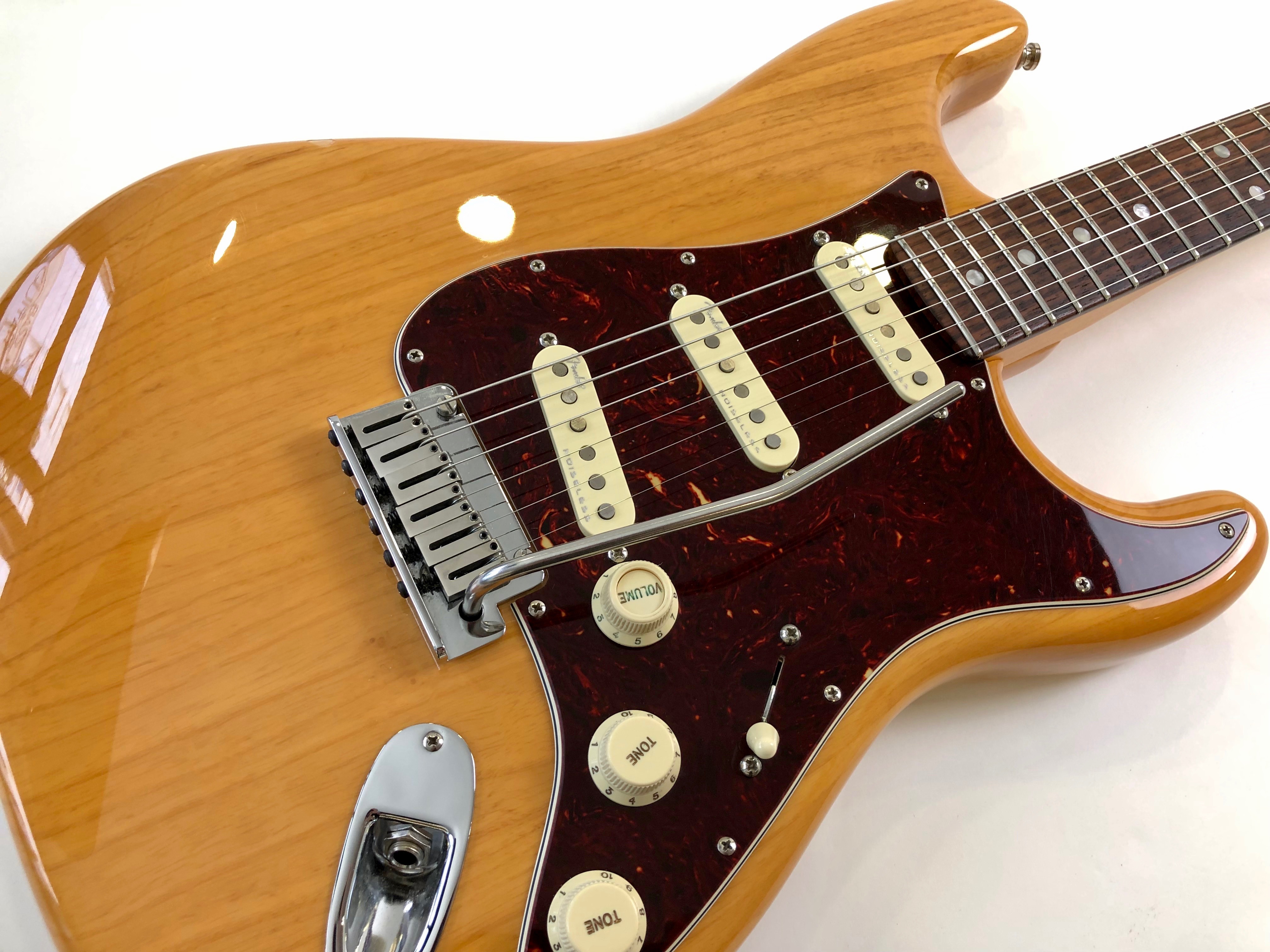 American Ultra Stratocaster Fender - Audiofanzine
