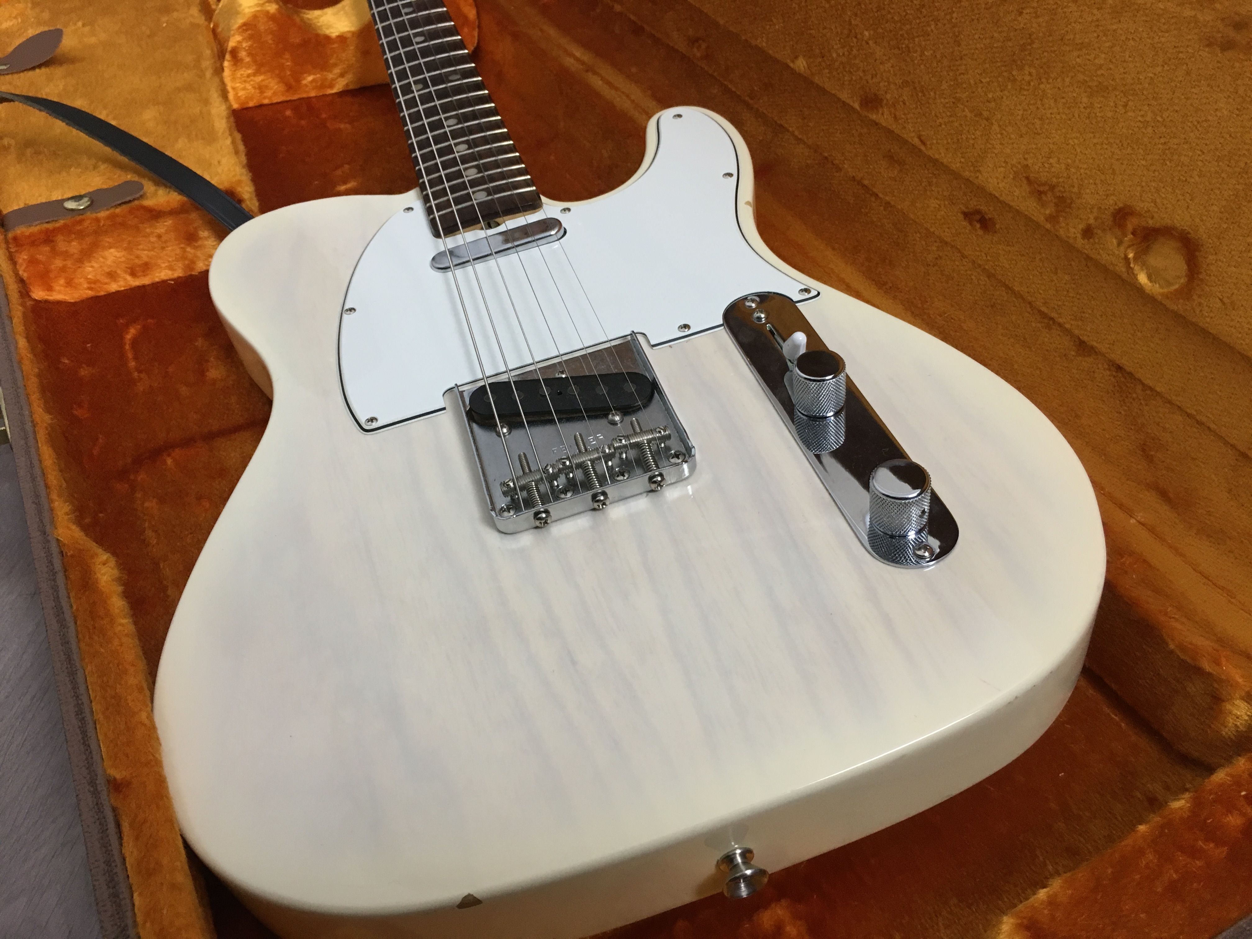 American Vintage '64 Telecaster Fender - Audiofanzine
