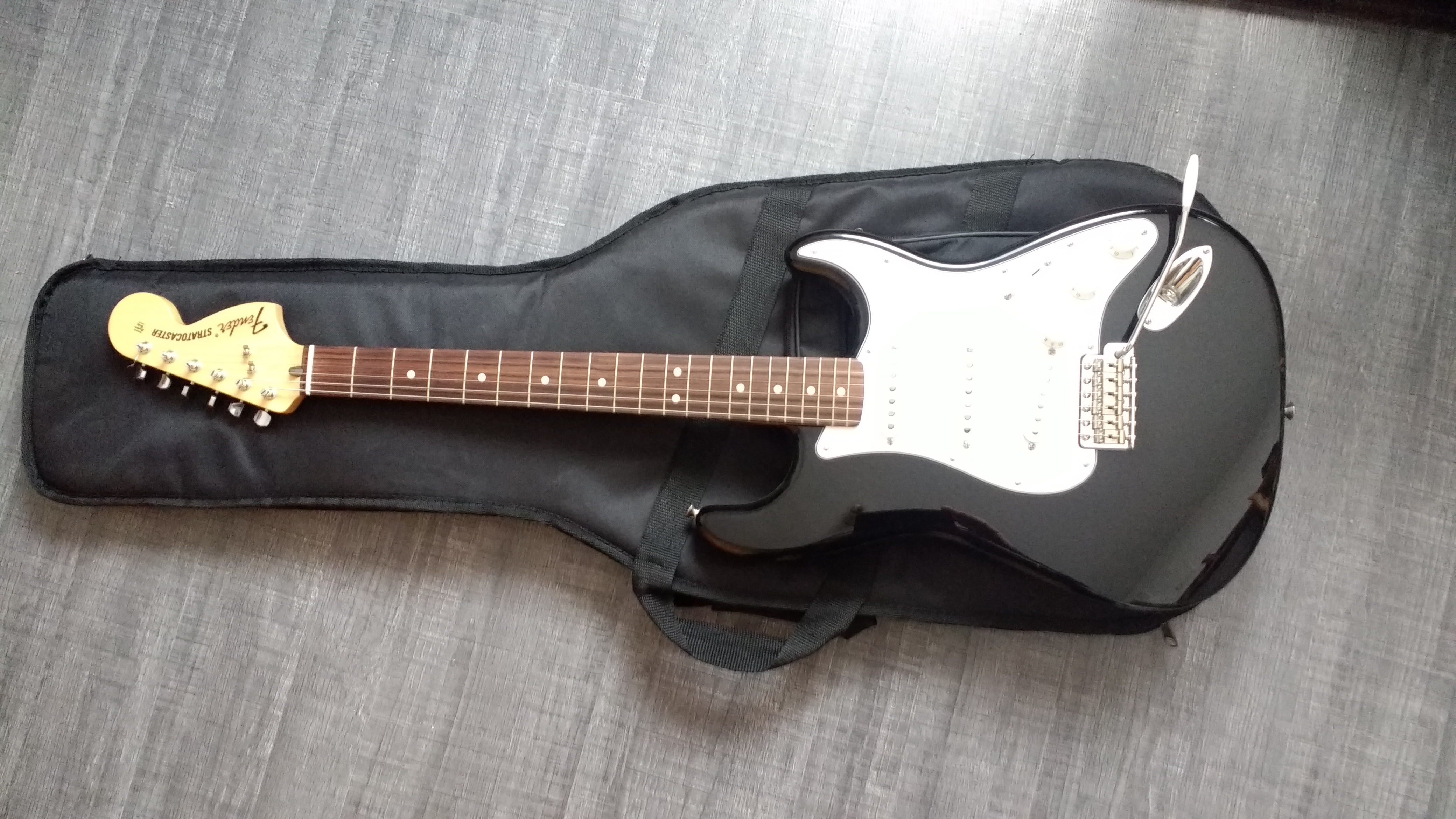 Fender Classic '70s Stratocaster image (#1963864) - Audiofanzine