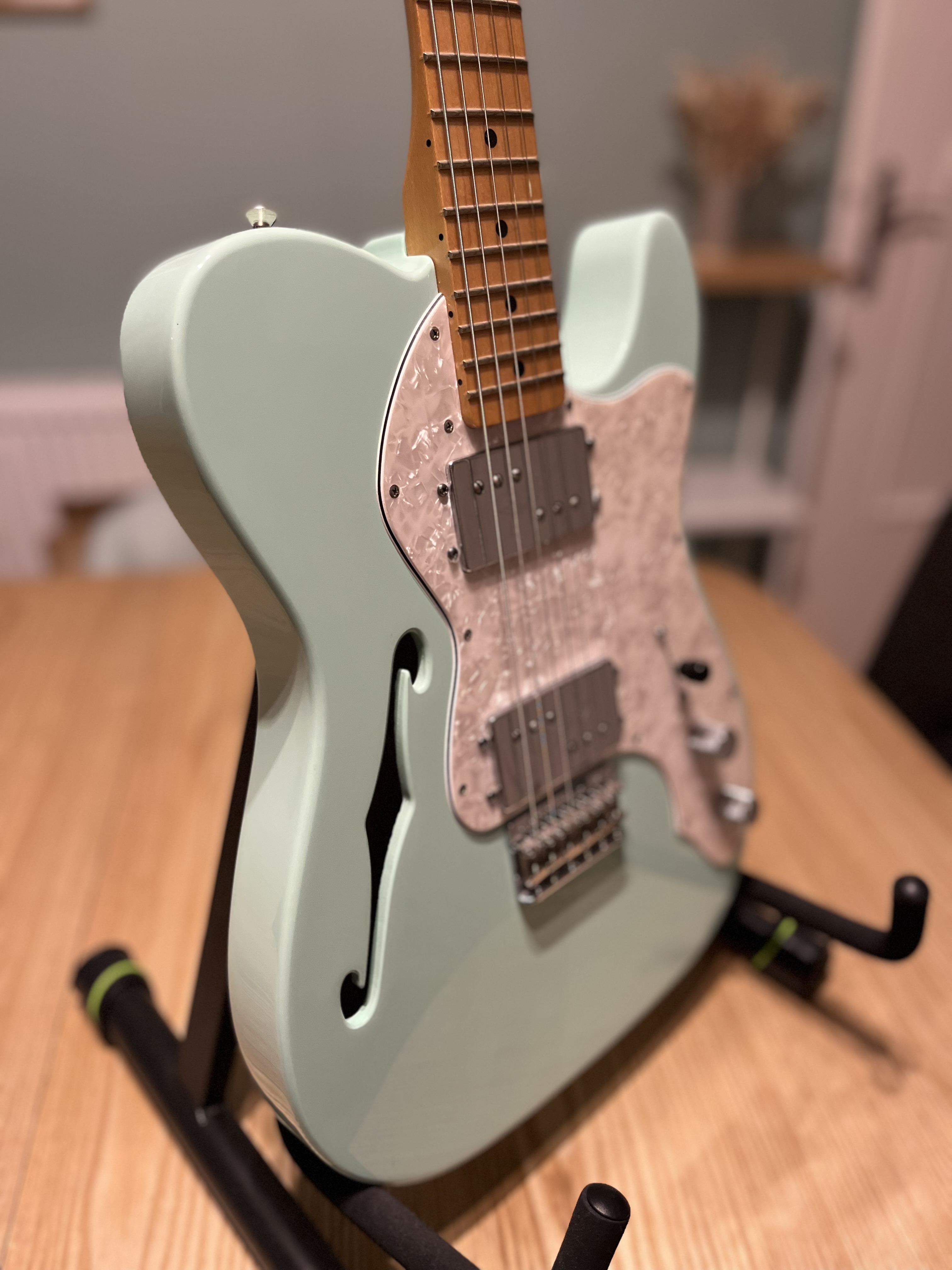 Classic '72 Telecaster Thinline Fender - Audiofanzine