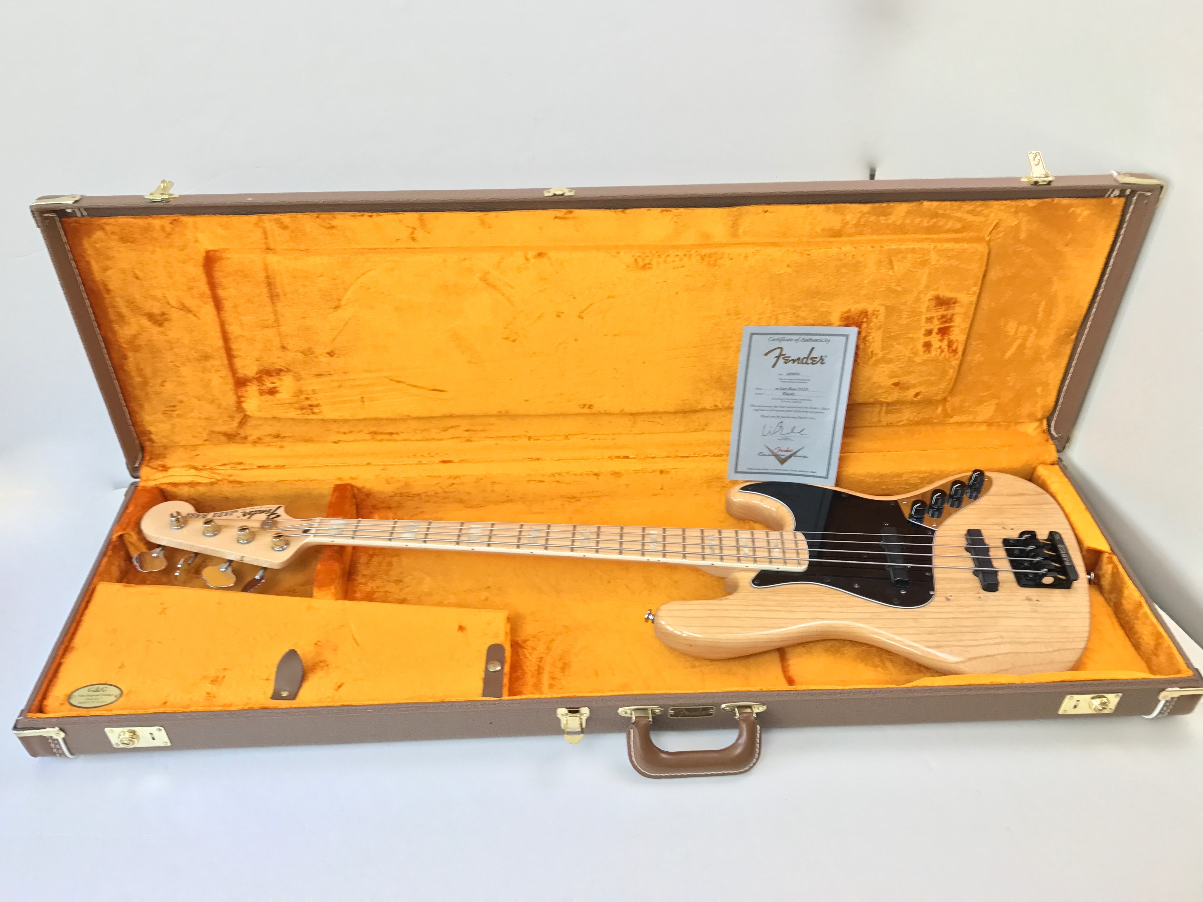Custom Shop Custom Classic Jazz Bass Fender - Audiofanzine