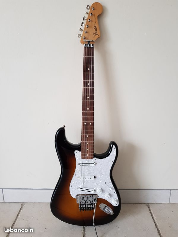 Dave Murray Stratocaster 2015 Fender - Audiofanzine