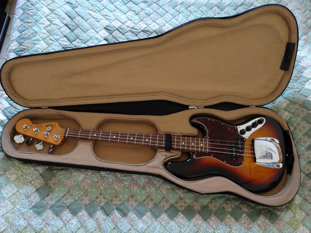 Deluxe Active Jazz Bass [1998-2004] Fender - Audiofanzine