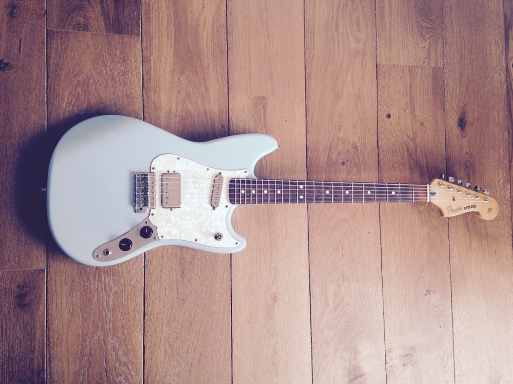 DELUXE CYCLONE - Fender Deluxe Cyclone - Audiofanzine