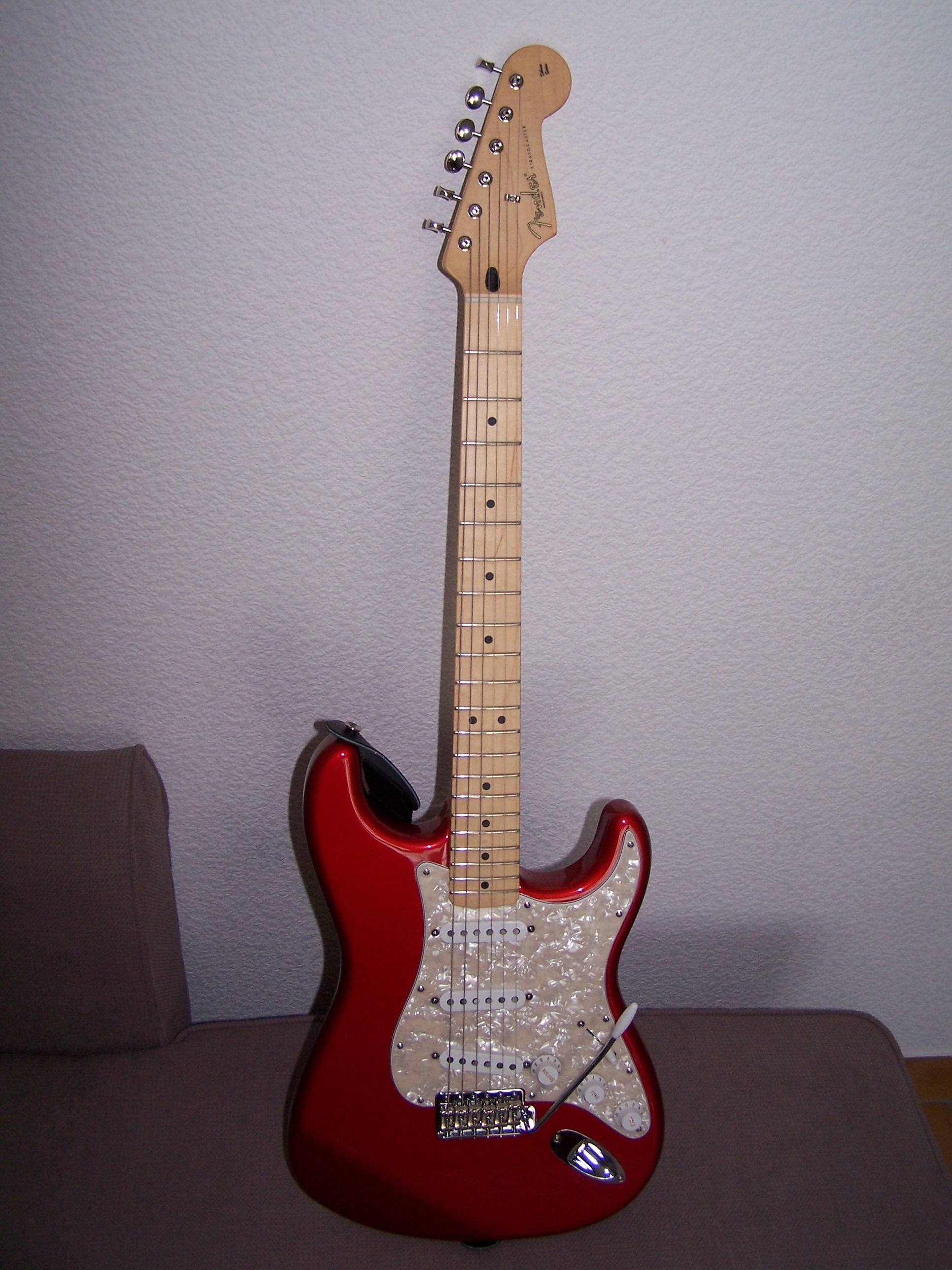 DELUXE POWERHOUSE STRAT - Fender Deluxe Powerhouse Strat - Audiofanzine