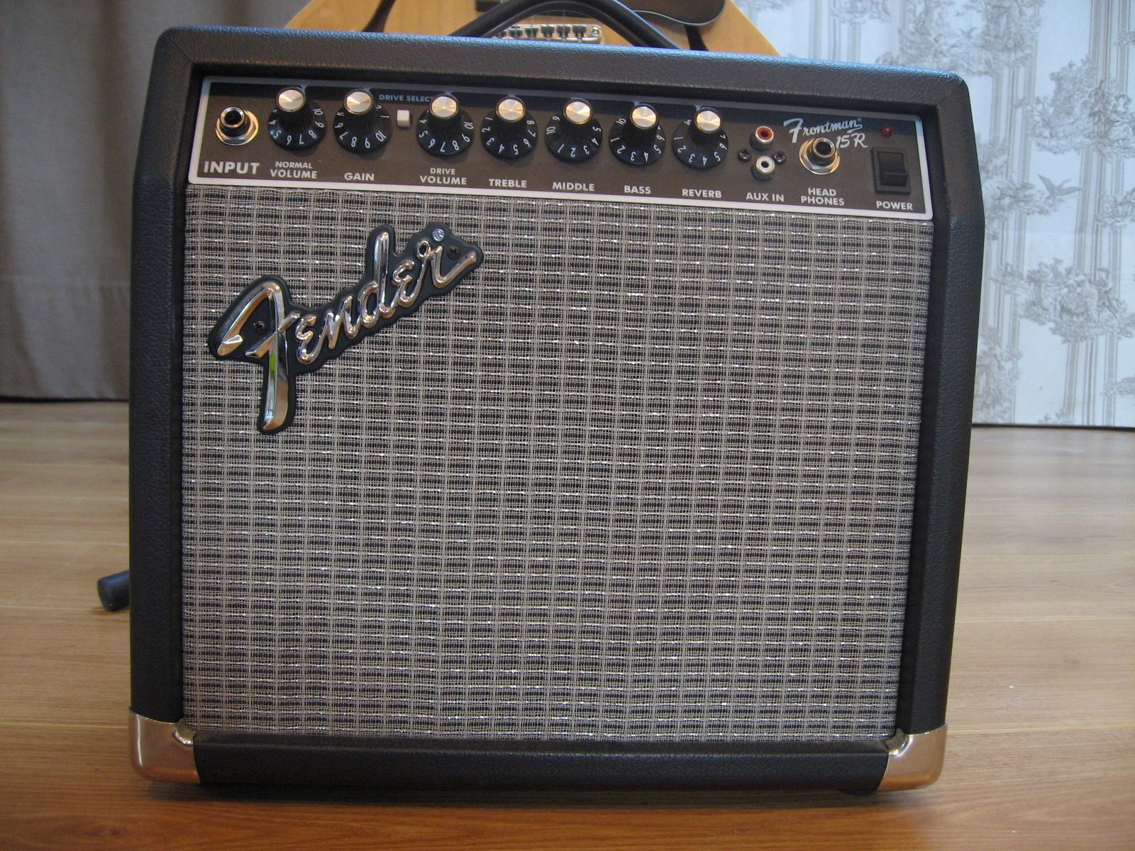 Fender FM 15G image (#222717) - Audiofanzine