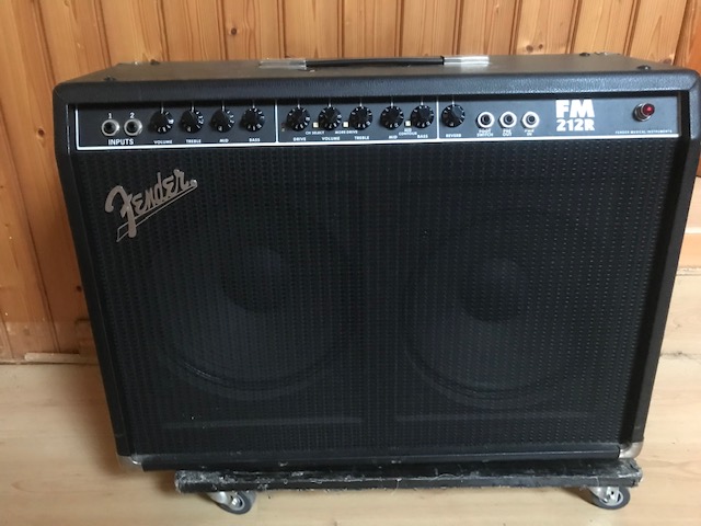 FM 212R - Fender FM 212R - Audiofanzine