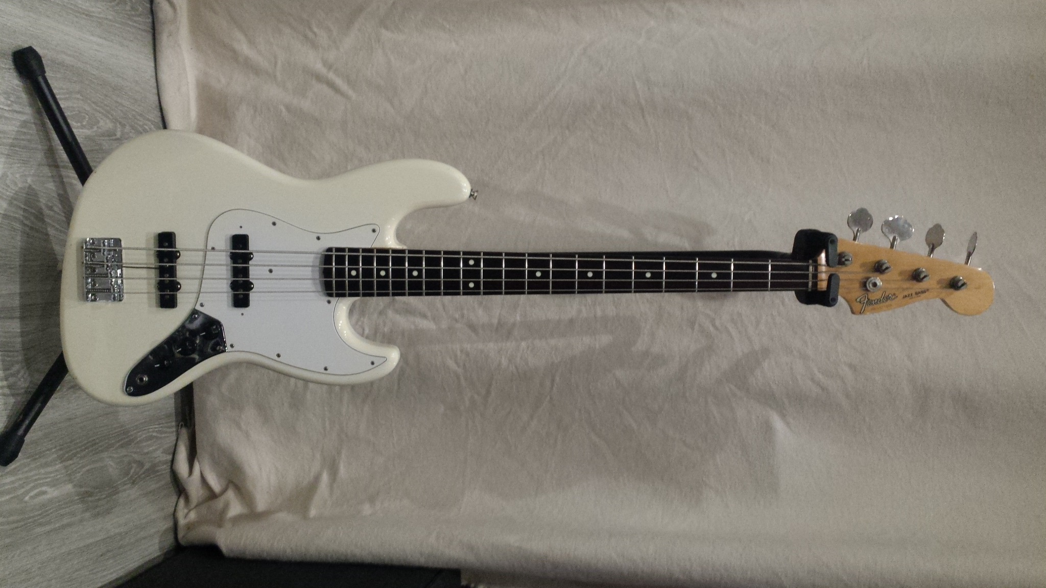 JAZZ BASS JAPAN - Fender Jazz Bass Japan - Audiofanzine