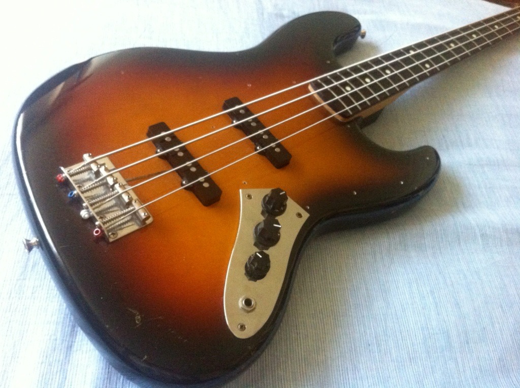 Jazz Bass Japan - Fender Jazz Bass Japan - Audiofanzine