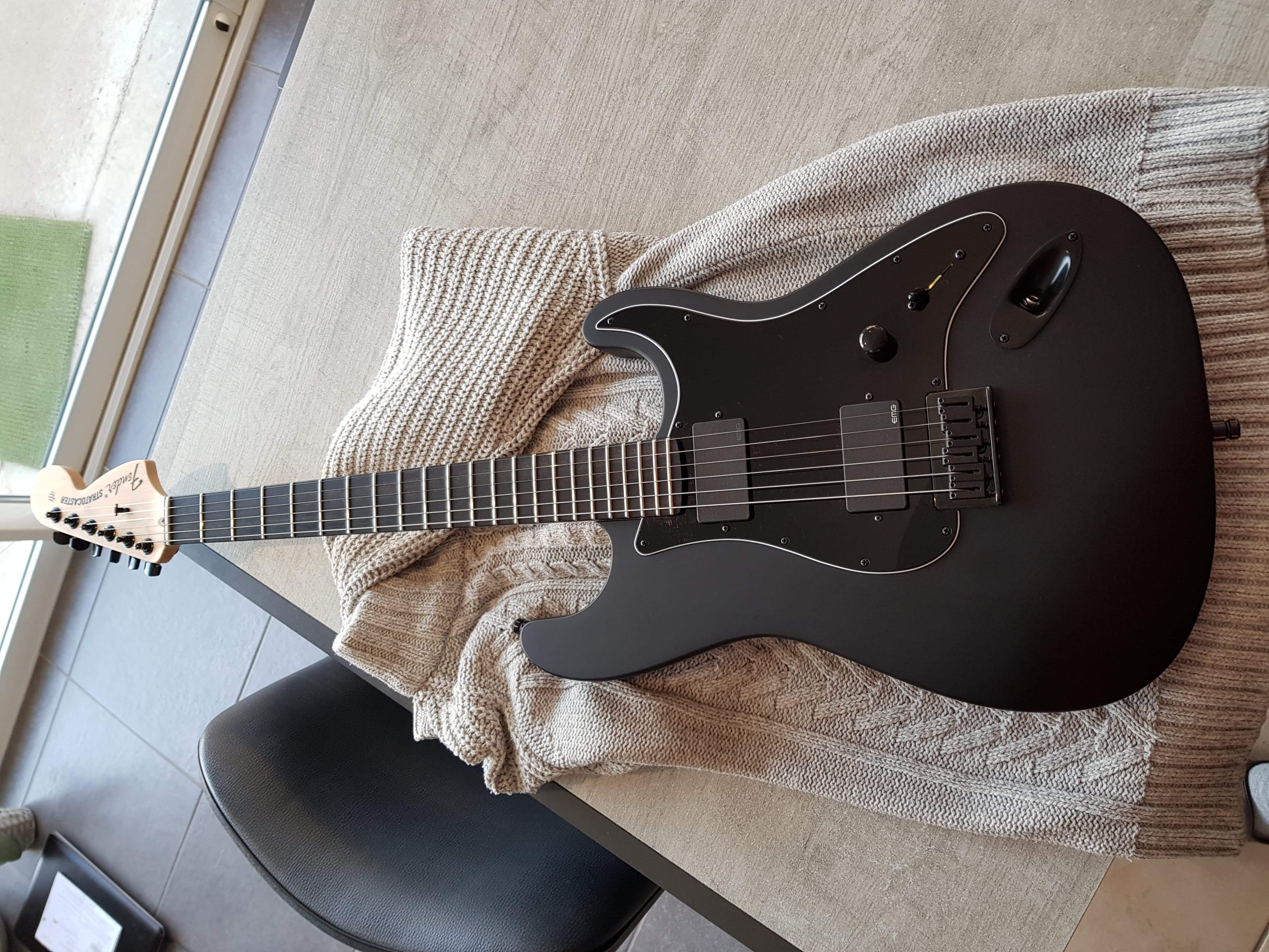 Jim Root Stratocaster - Fender Jim Root Stratocaster - Audiofanzine