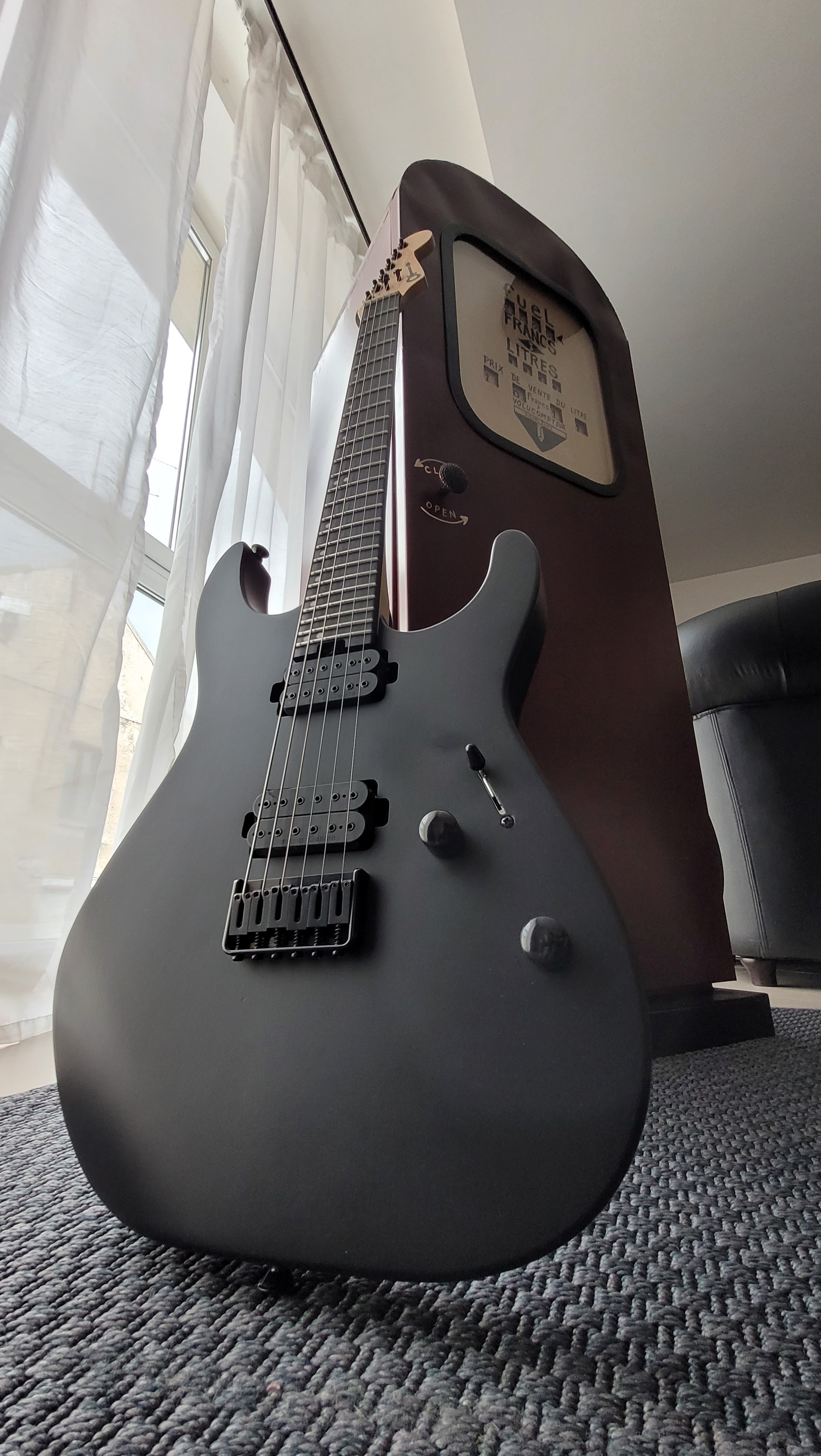 Jim Root Stratocaster - Fender Jim Root Stratocaster - Audiofanzine