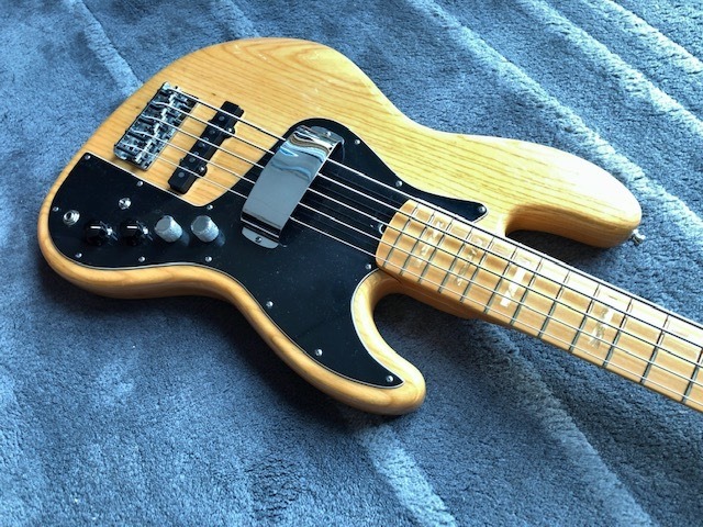 Marcus Miller Jazz Bass V - Fender Marcus Miller Jazz Bass V - Audiofanzine