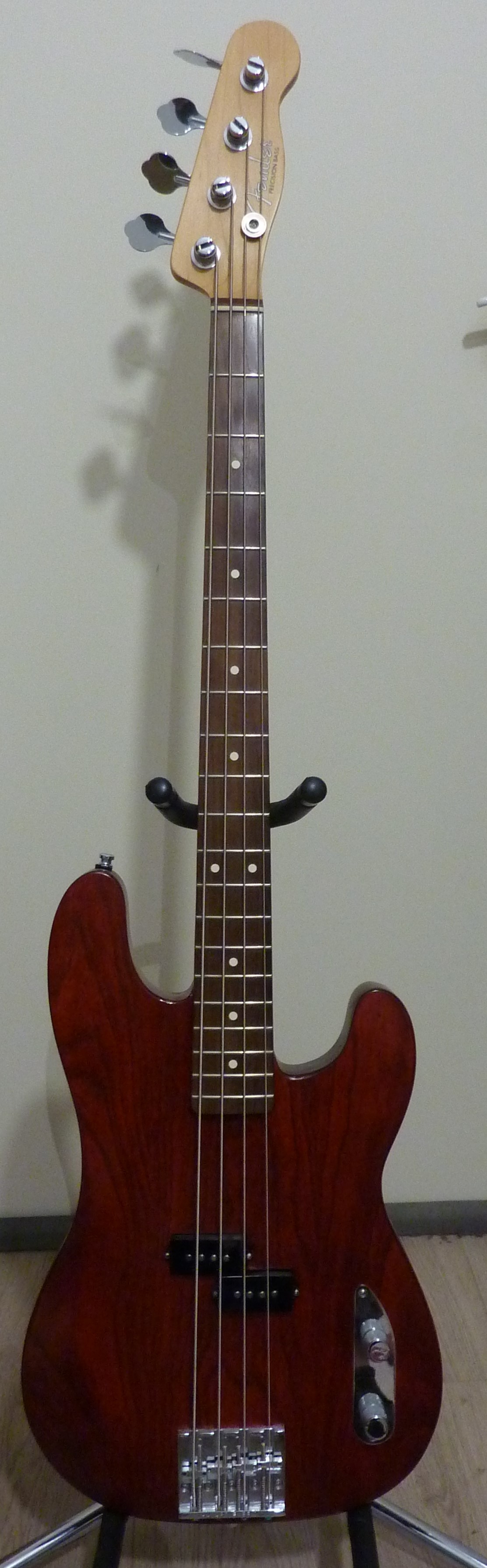 Mike Dirnt Precision Bass - Fender Mike Dirnt Precision Bass - Audiofanzine
