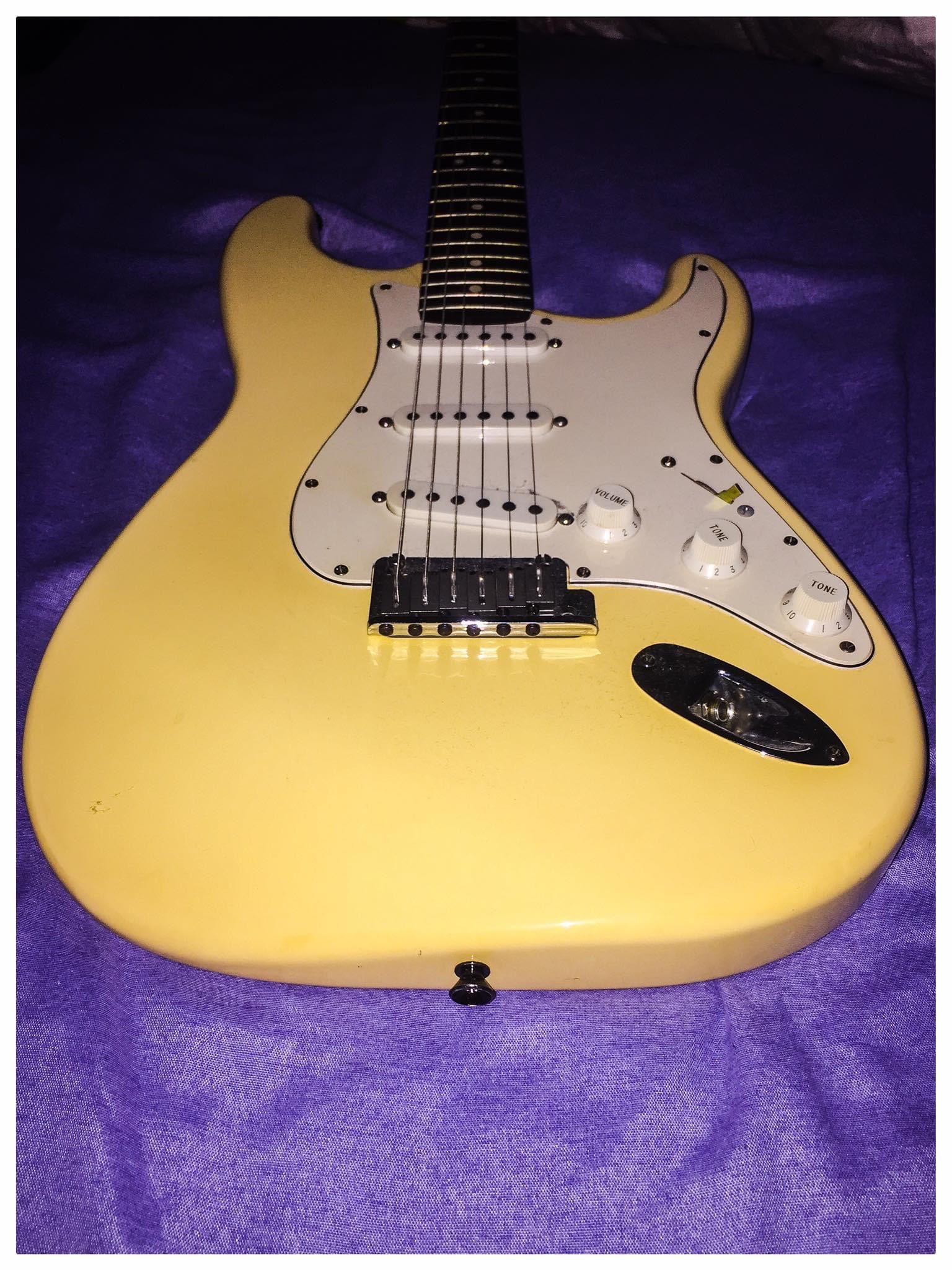 Mod Shop Stratocaster - Fender Mod Shop Stratocaster - Audiofanzine