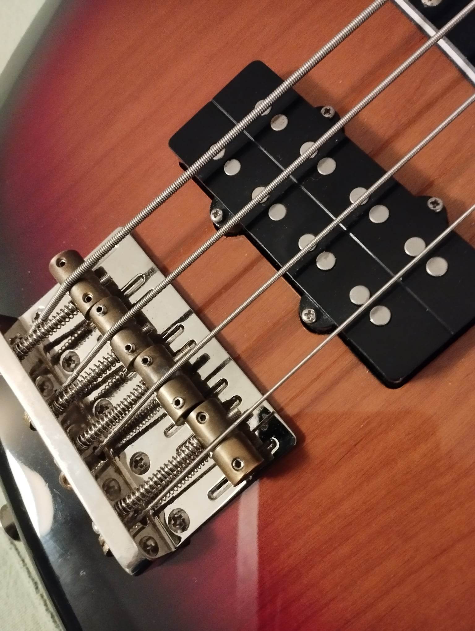 Modern Player Jazz Bass - Fender Modern Player Jazz Bass - Audiofanzine