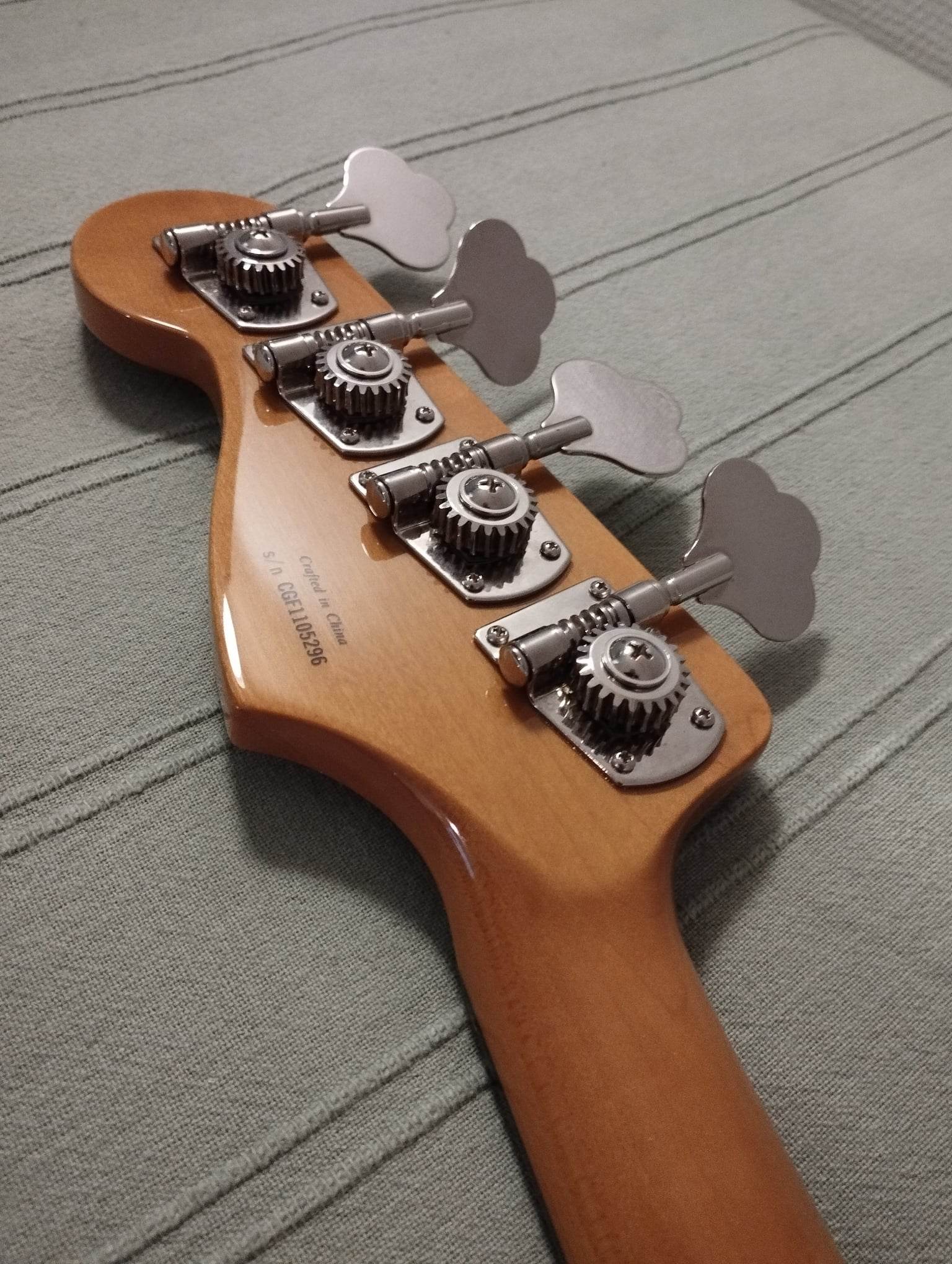 Modern Player Jazz Bass - Fender Modern Player Jazz Bass - Audiofanzine