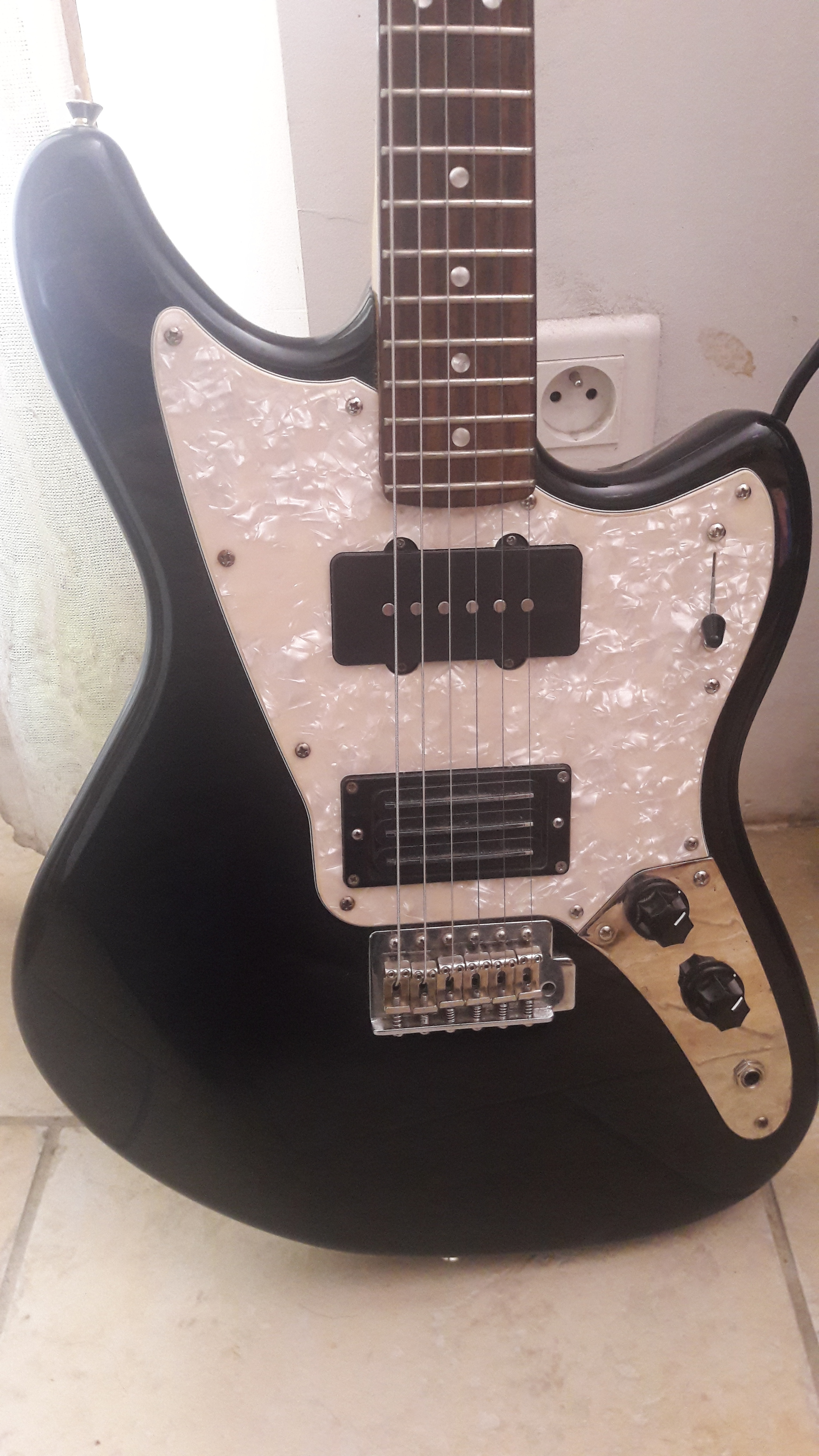 MODERN PLAYER MARAUDER - Fender Modern Player Marauder - Audiofanzine