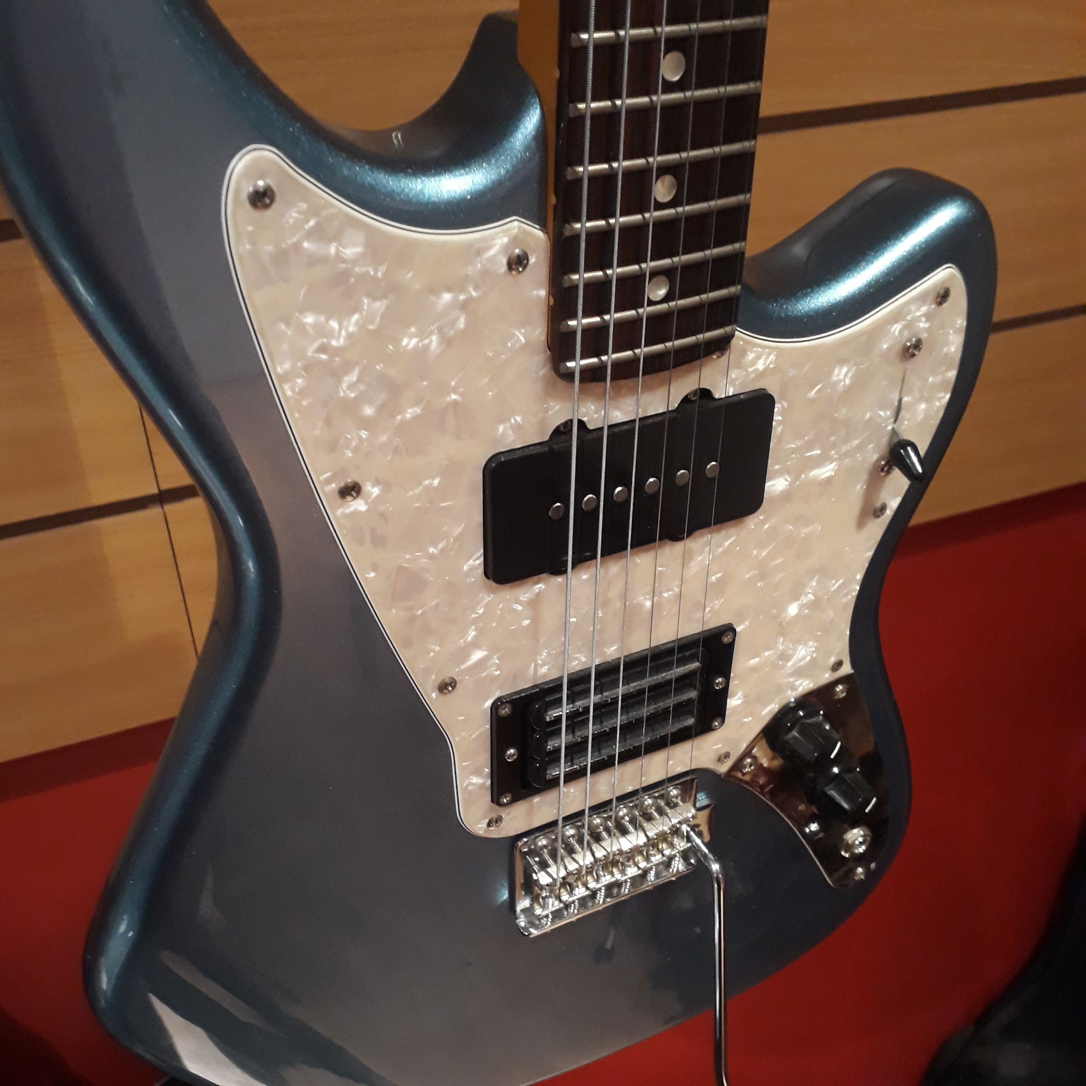 Modern Player Marauder - Fender Modern Player Marauder - Audiofanzine