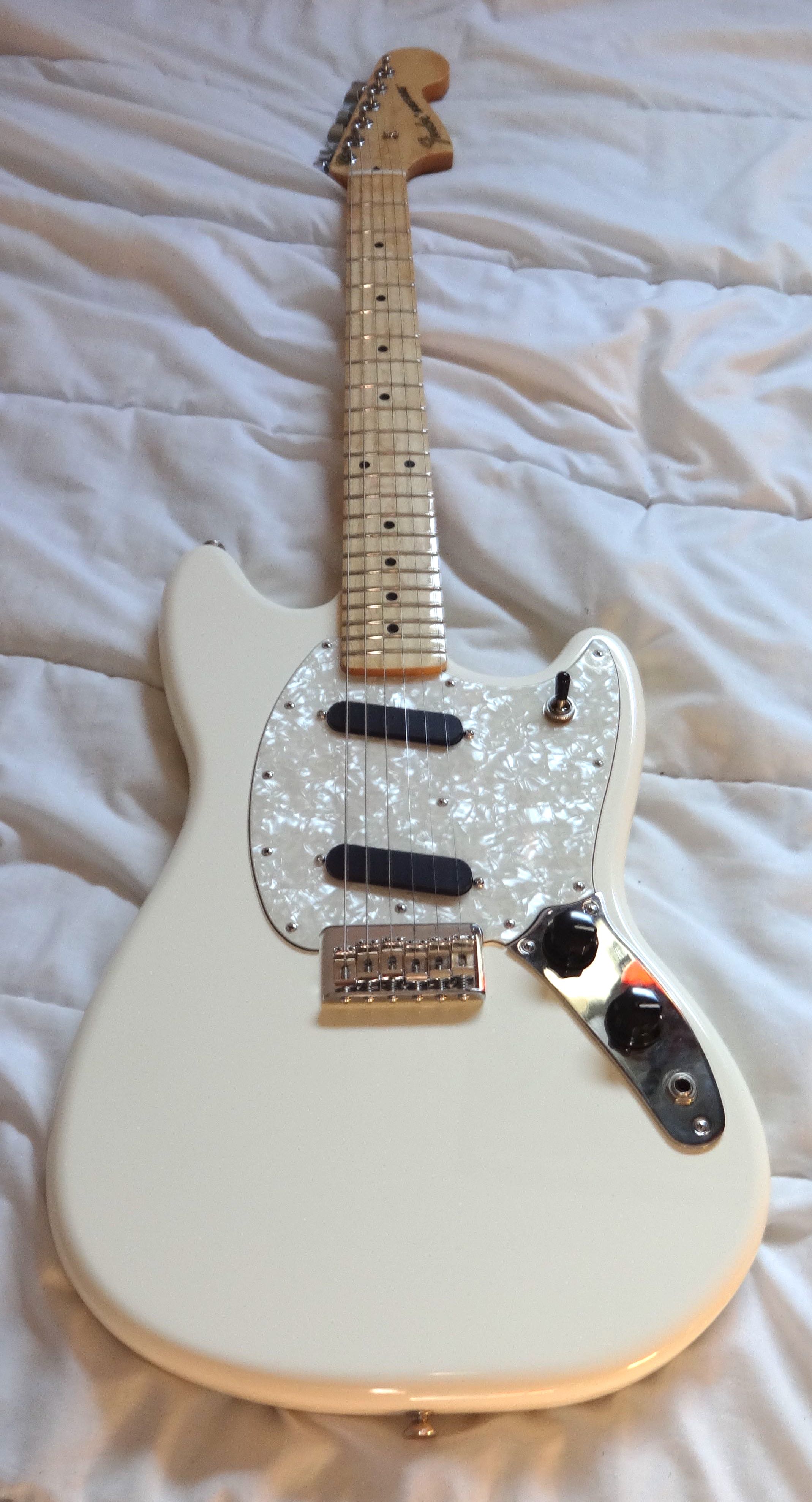 OFFSET MUSTANG - Fender Offset Mustang - Audiofanzine