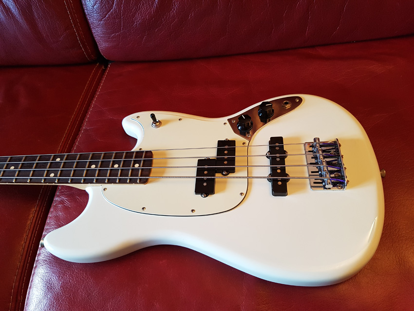 OFFSET MUSTANG BASS PJ - Fender Offset Mustang Bass PJ - Audiofanzine