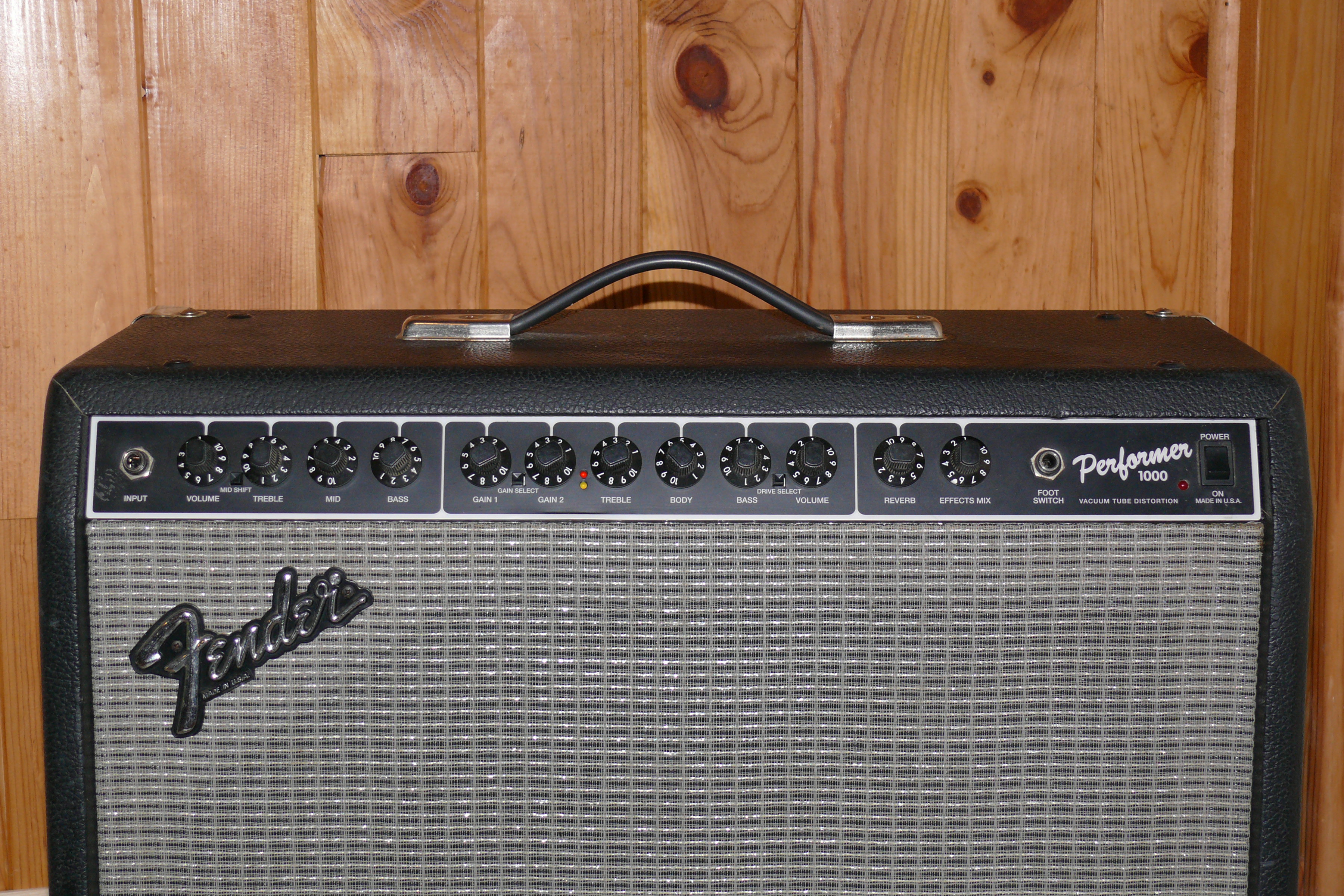 Performer 1000 - Fender Performer 1000 - Audiofanzine