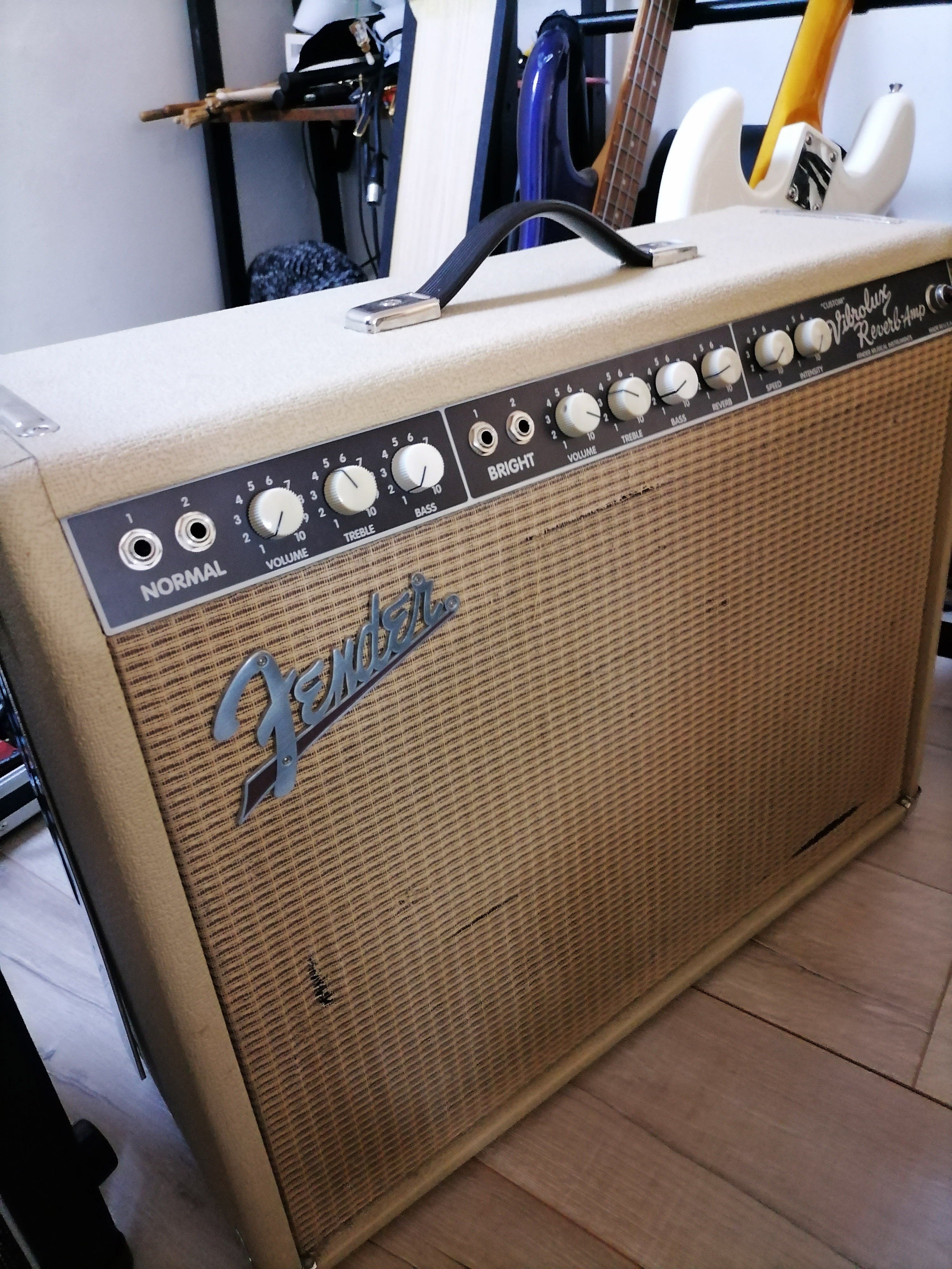 Pro Tube Custom Vibrolux Reverb Fender - Audiofanzine