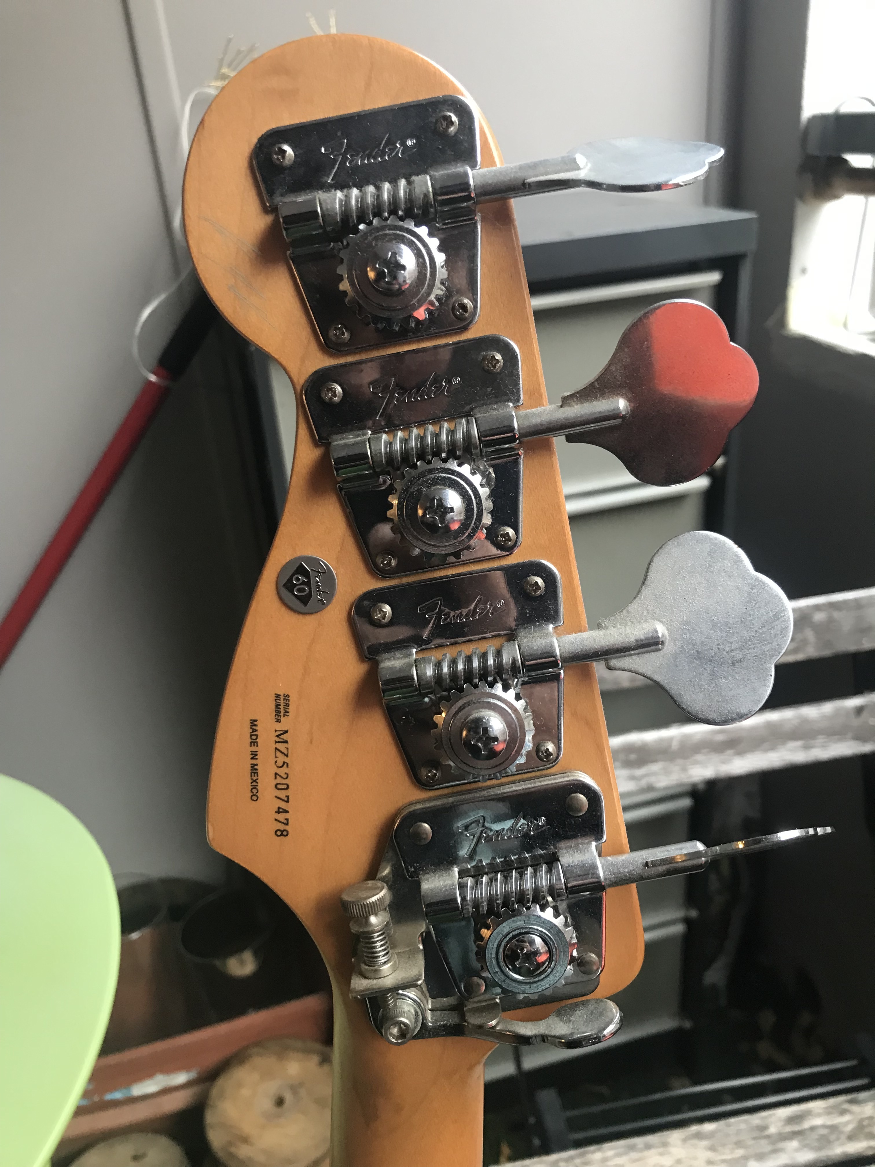 Reggie Hamilton Standard Jazz Bass Fender - Audiofanzine