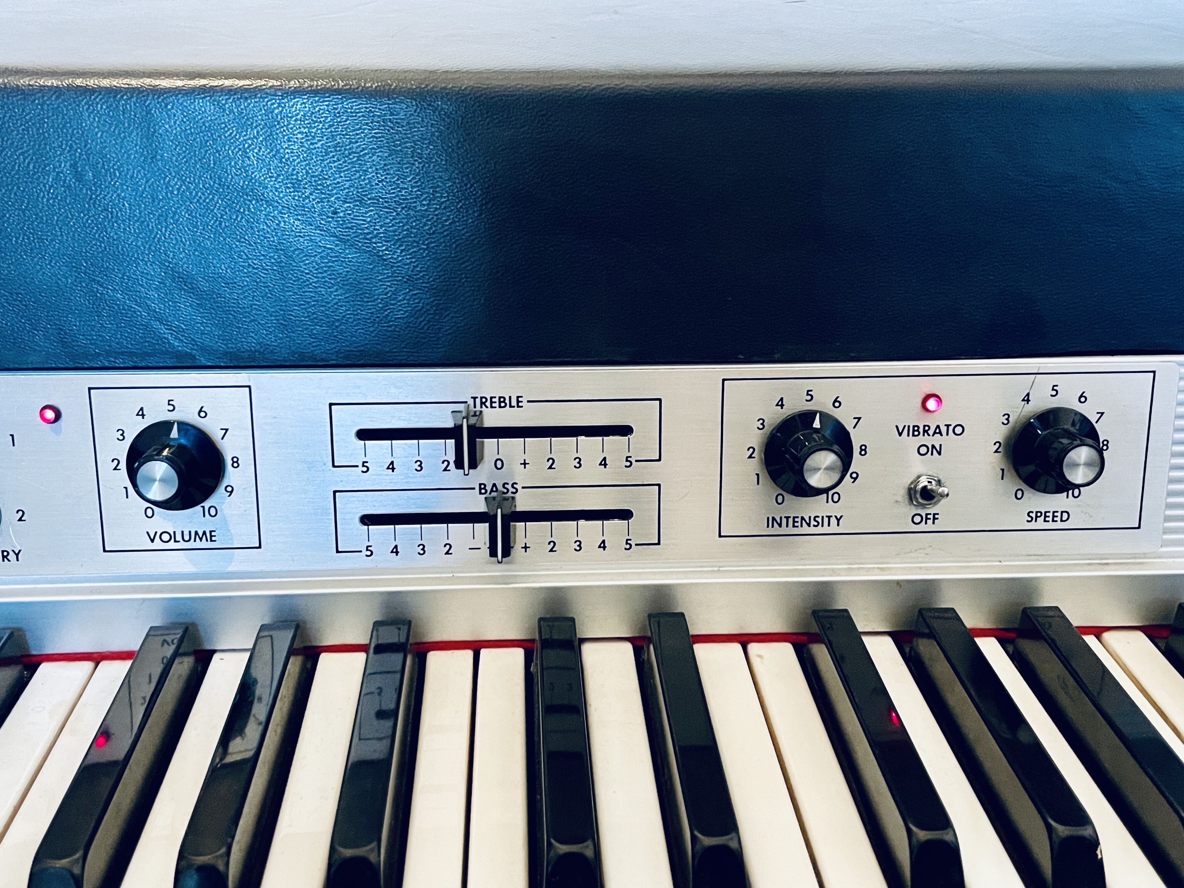 Rhodes Mark I Stage Piano - Fender Rhodes Mark I Stage Piano - Audiofanzine