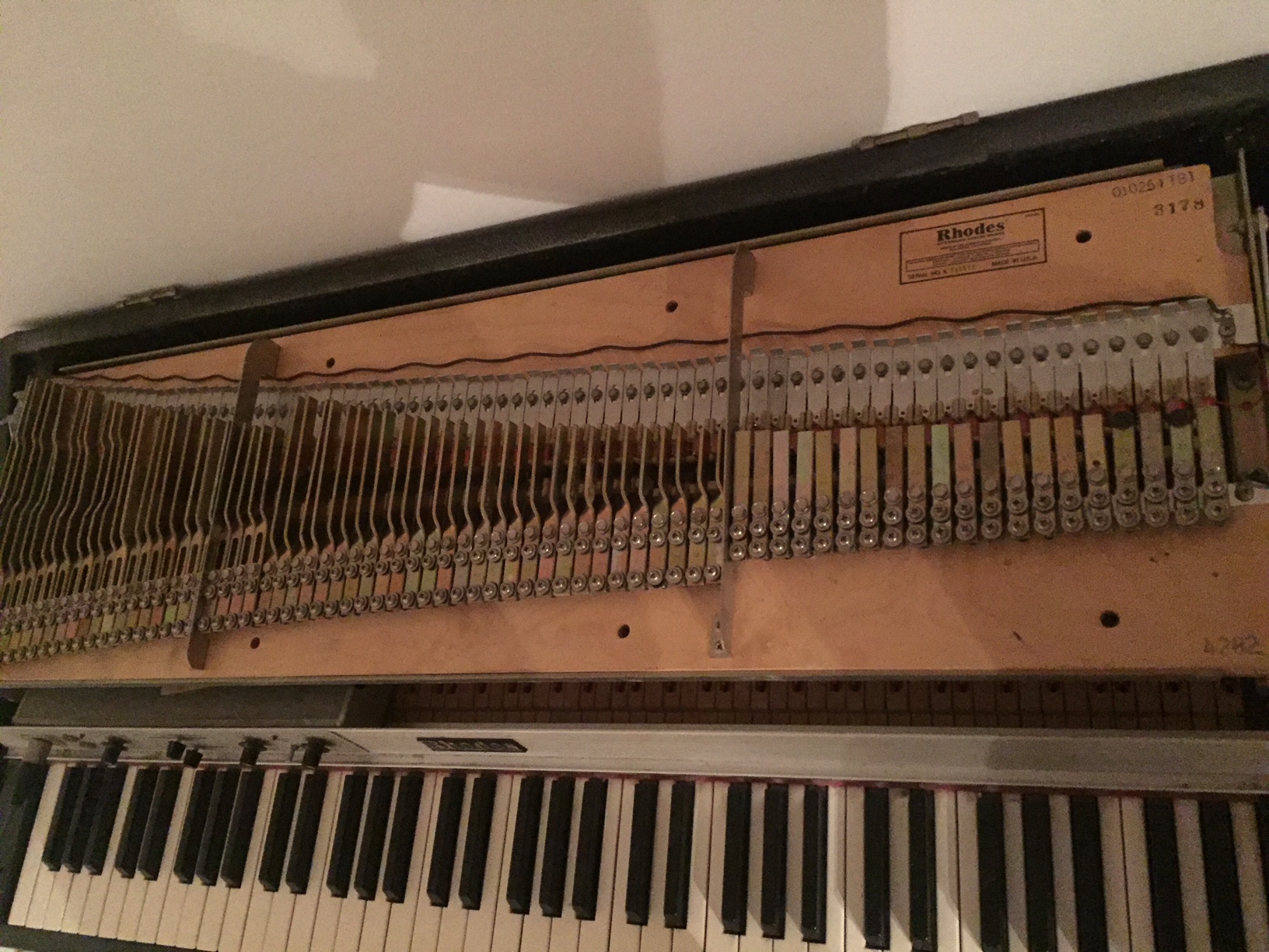 Rhodes Mark I Suitcase Piano Fender - Audiofanzine