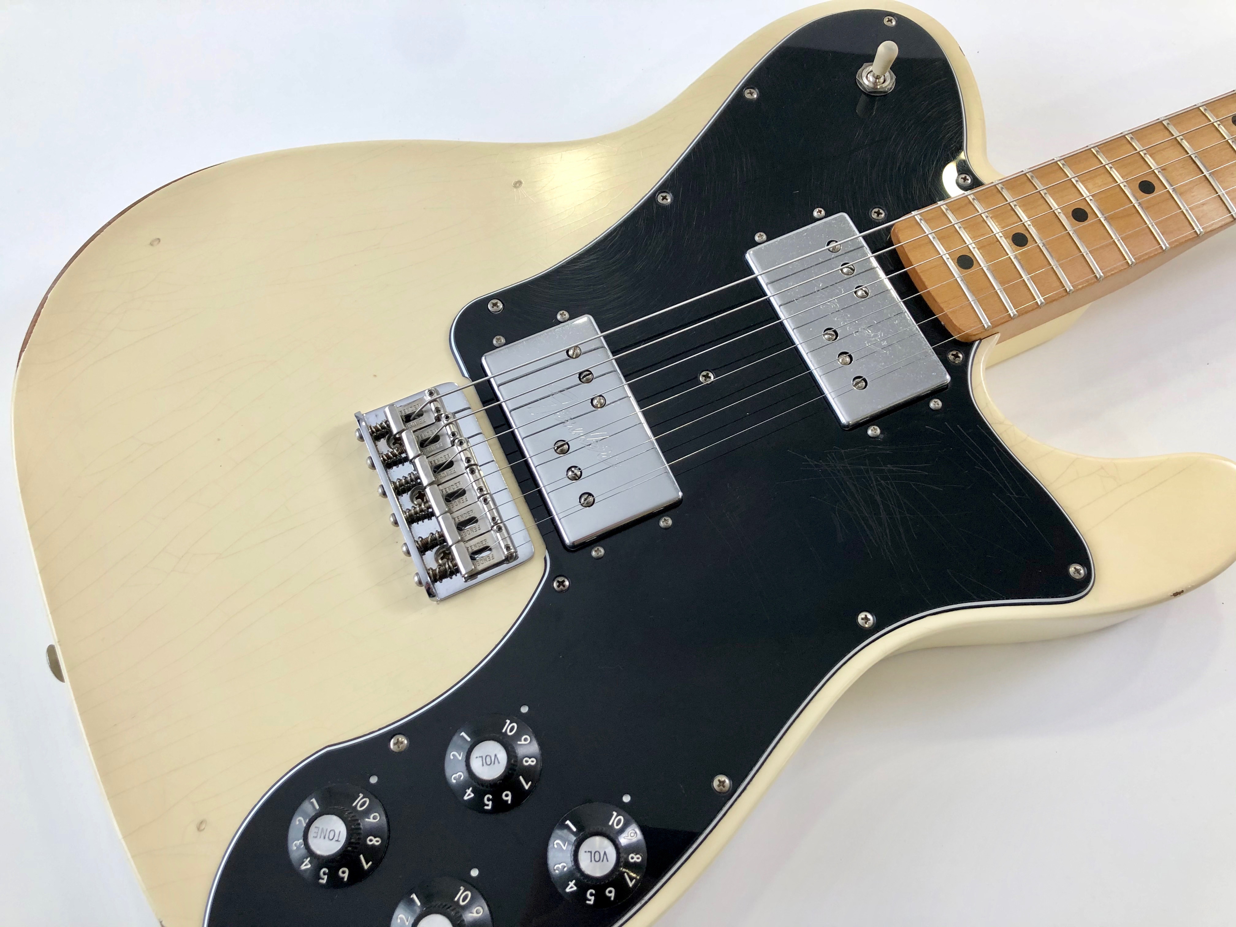 Road Worn '72 Telecaster Deluxe Fender - Audiofanzine