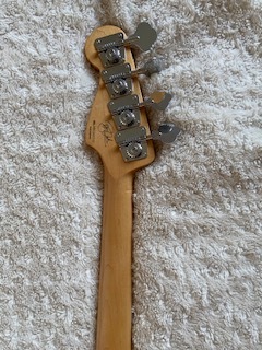 Roger Waters Precision Bass Fender - Audiofanzine