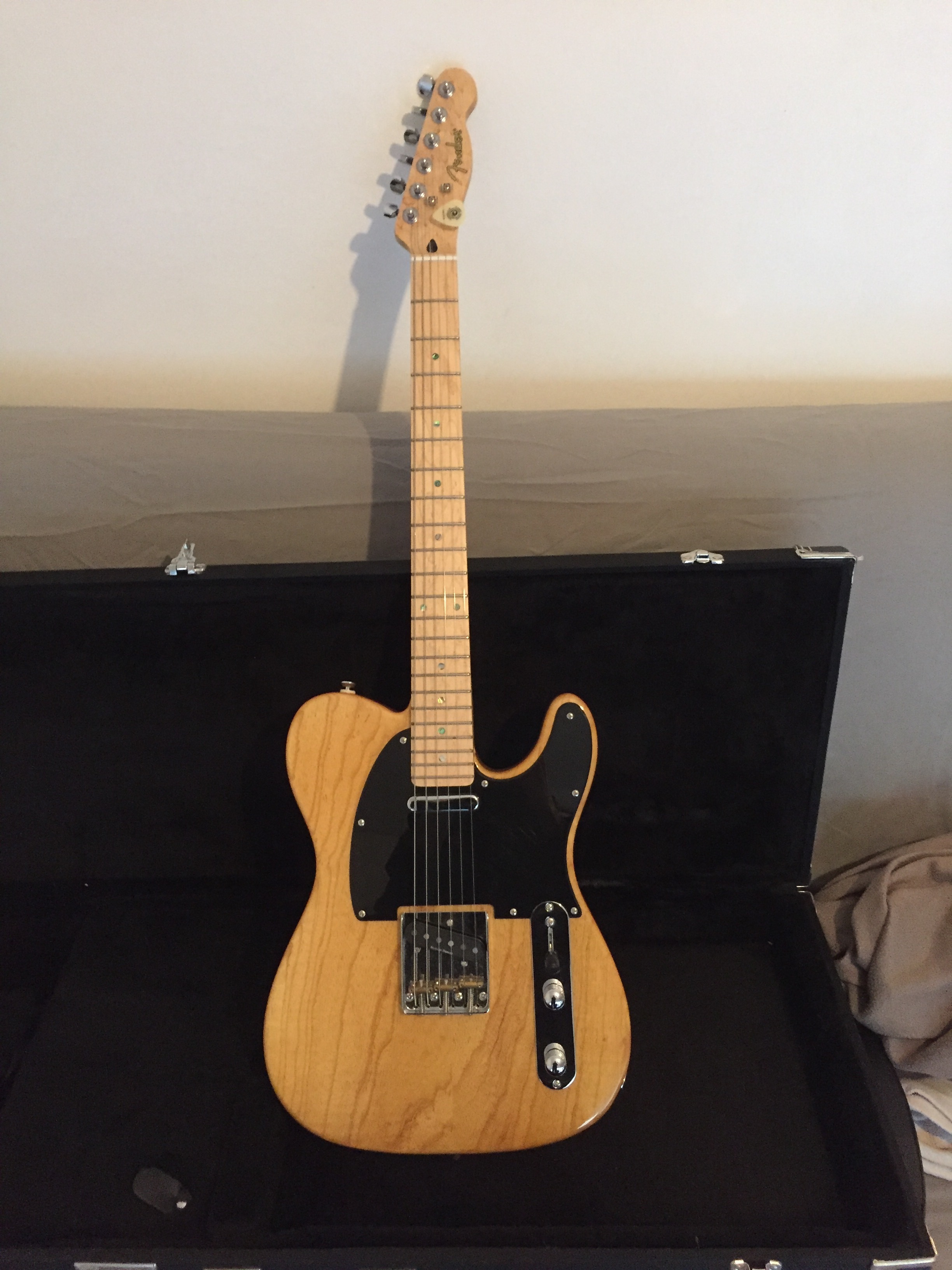 Special Edition Lite Ash Telecaster Fender - Audiofanzine