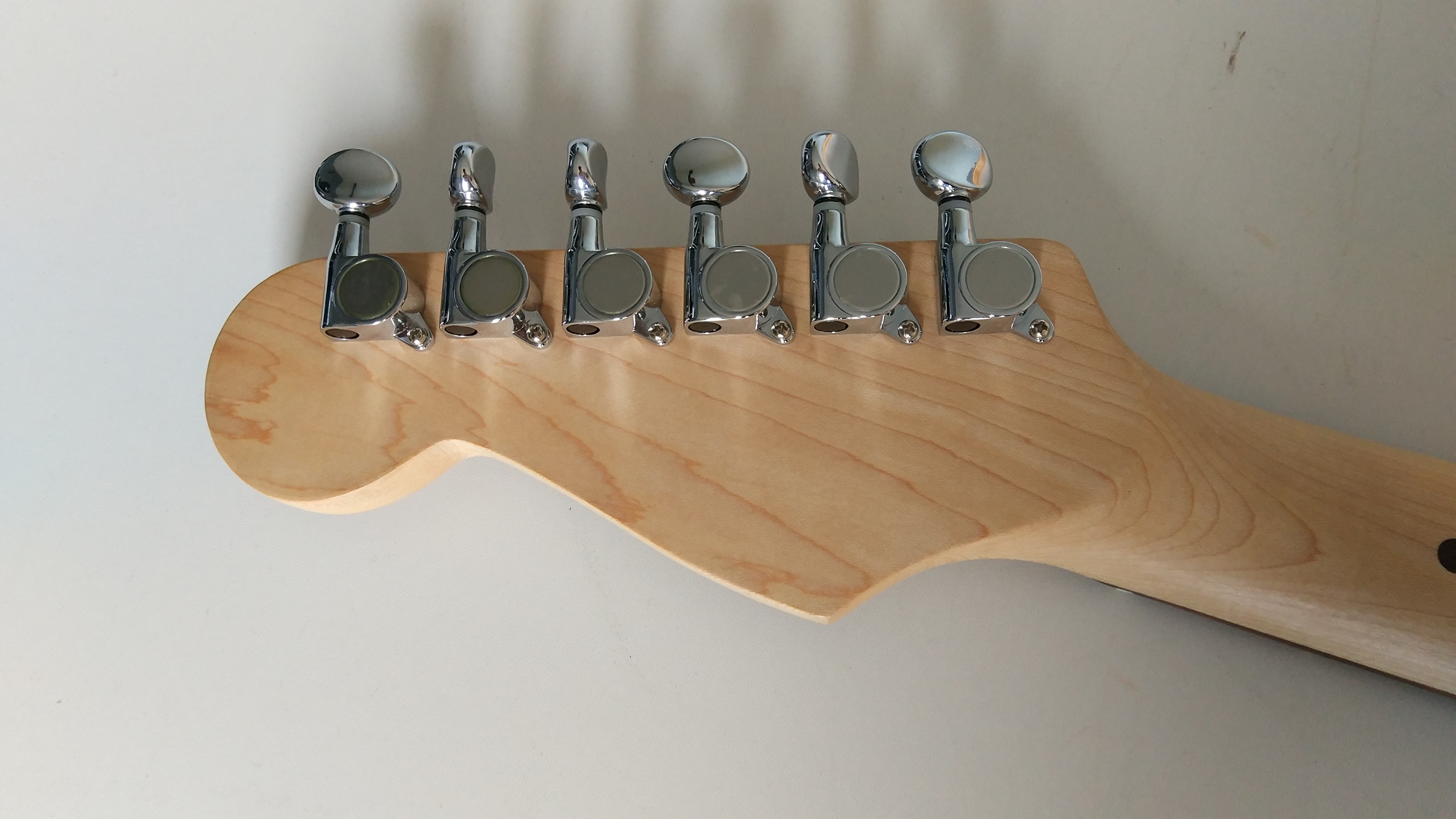 STRATACOUSTIC DELUXE - Fender Stratacoustic Deluxe - Audiofanzine