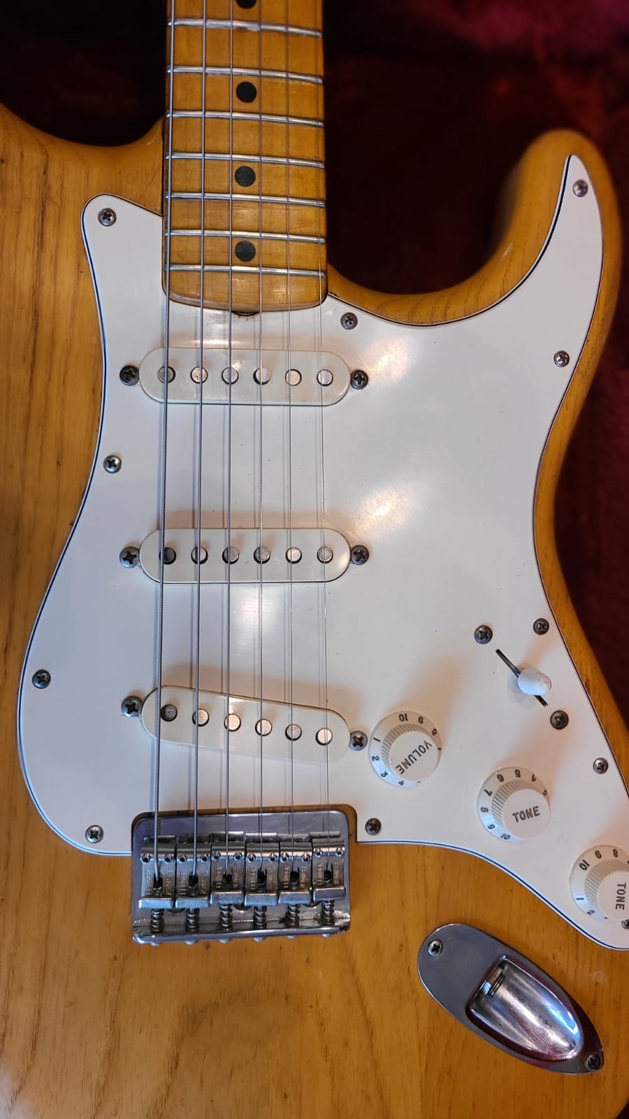 Stratocaster Hardtail [1973-1983] Fender - Audiofanzine