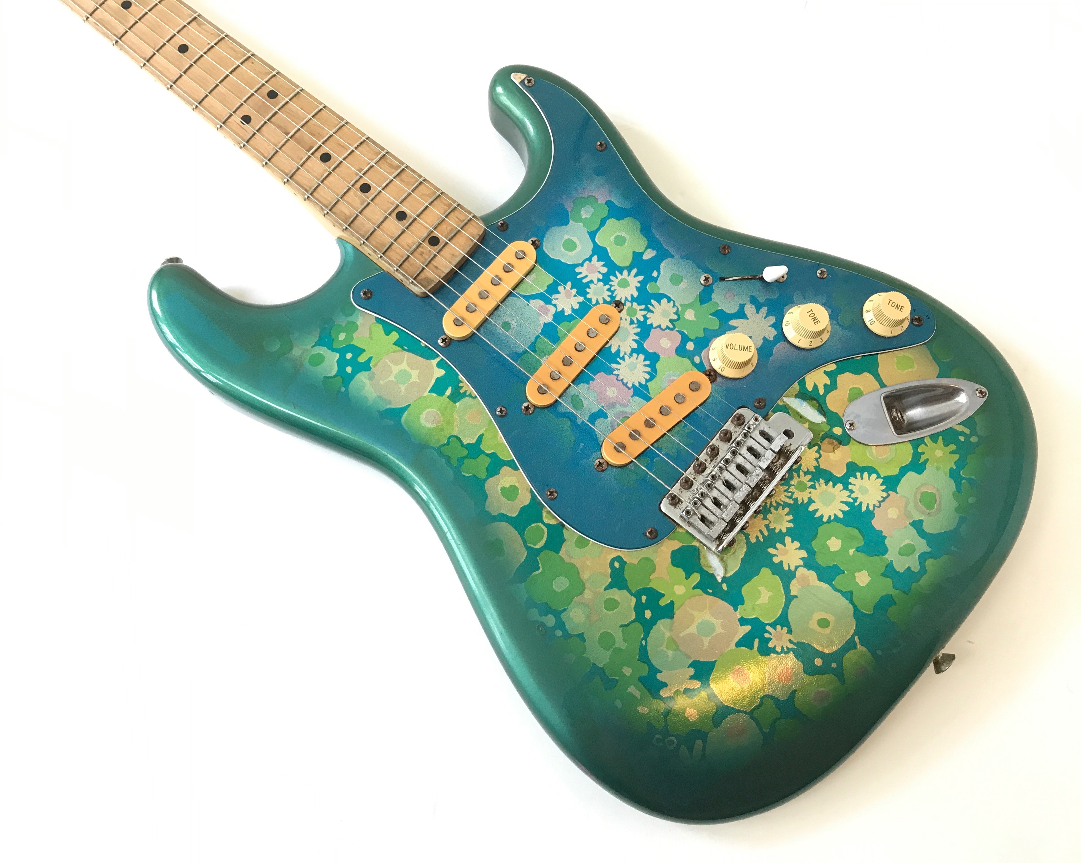 Stratocaster Paisley Reissue Fender - Audiofanzine