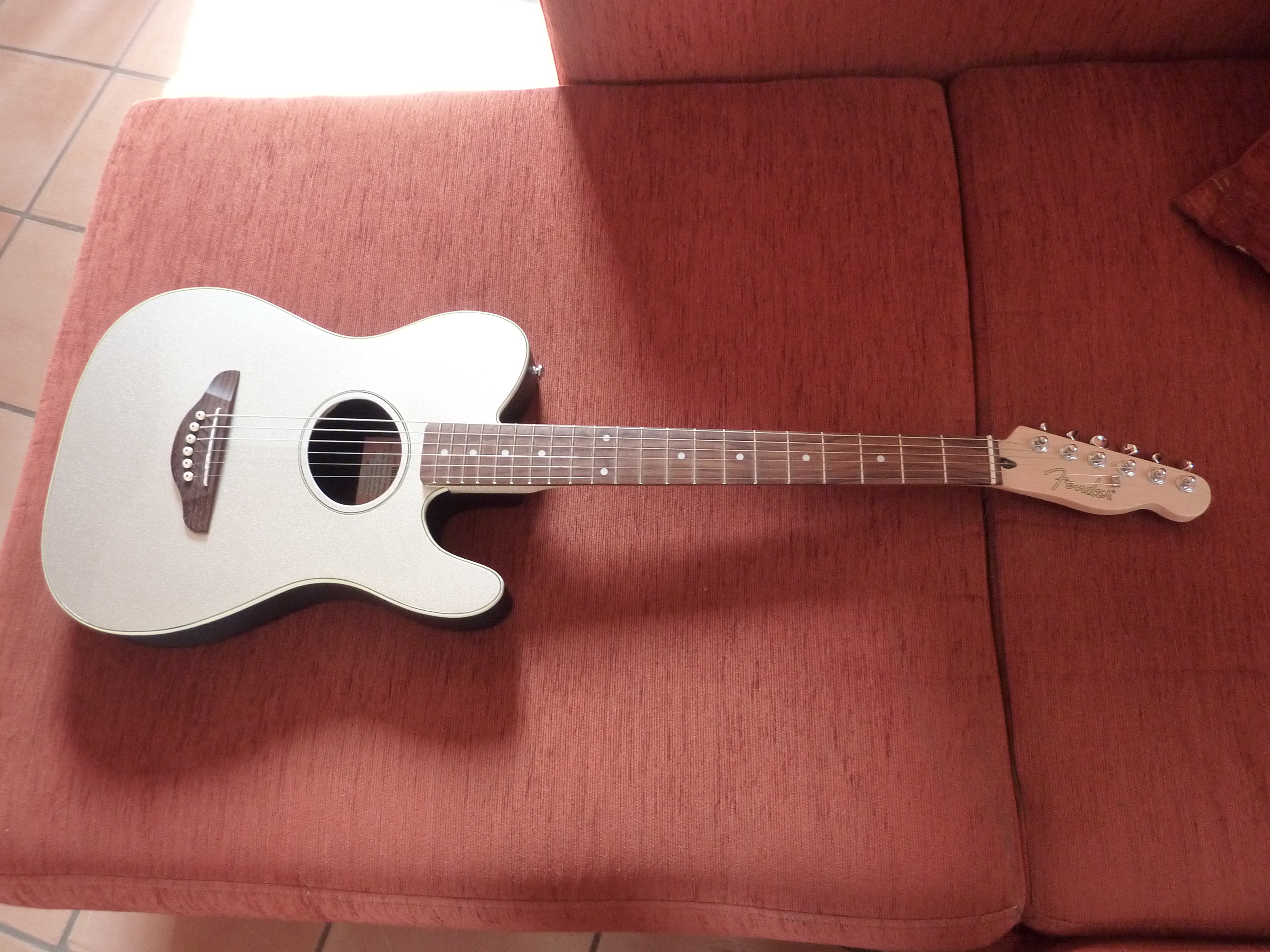 Fender Telecoustic image (#251244) - Audiofanzine