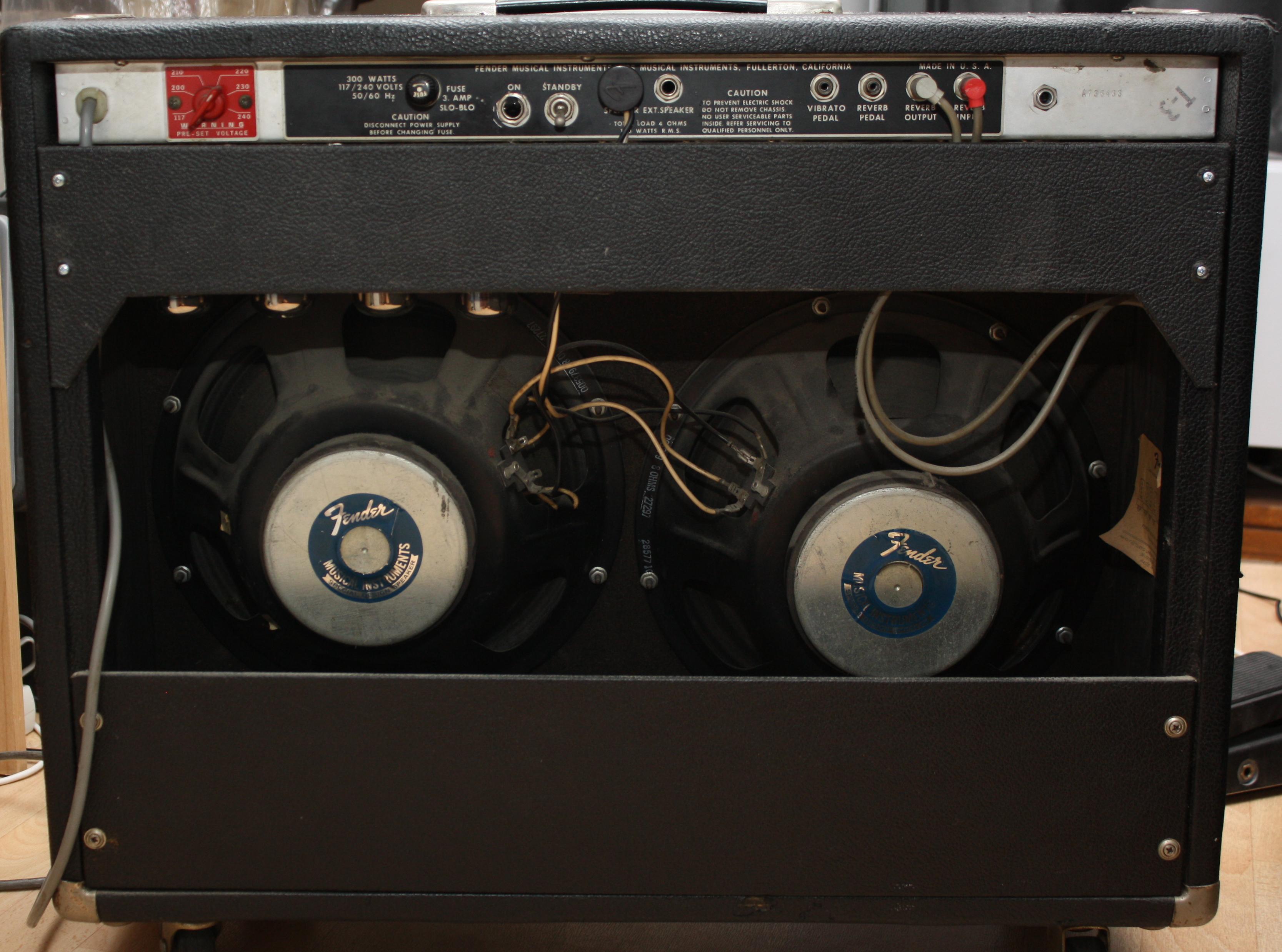 Fender Twin Reverb "Silverface" [1968-1982] image (#307504) - Audiofanzine