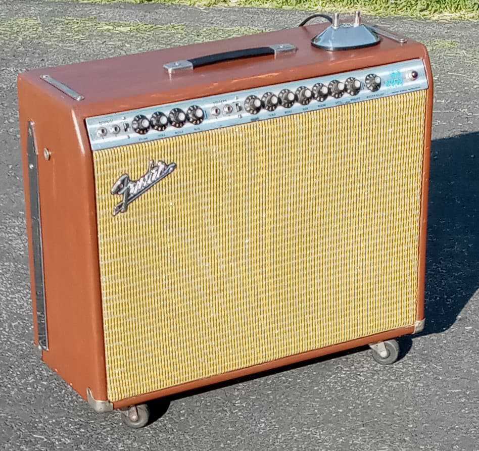 Twin Reverb "Silverface" [1968-1982] Fender - Audiofanzine