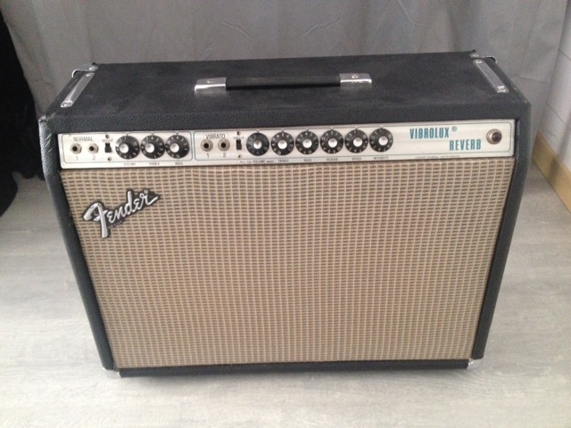 Vibrolux Reverb (Silverface) Fender - Audiofanzine