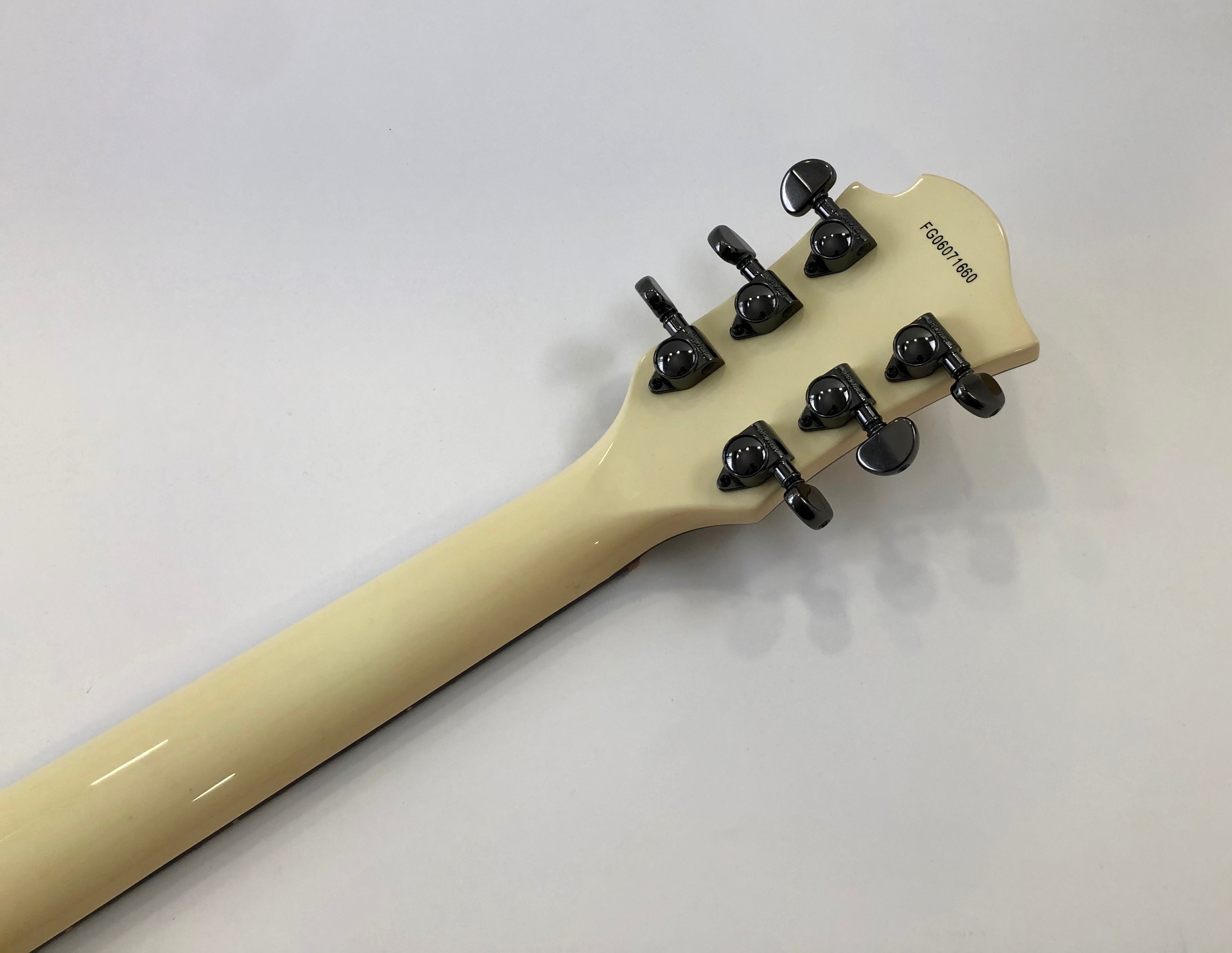 Monterey Deluxe - Fernandes Monterey Deluxe - Audiofanzine